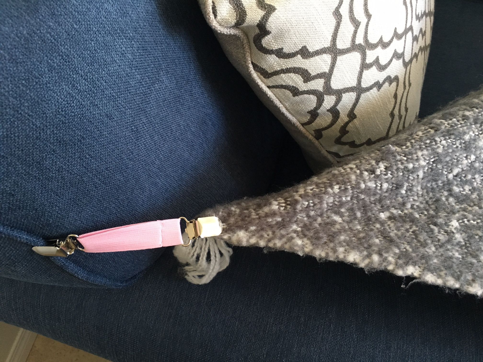 Unusual Uses for Mitten Clips : 7 Steps (with Pictures) - Instructables