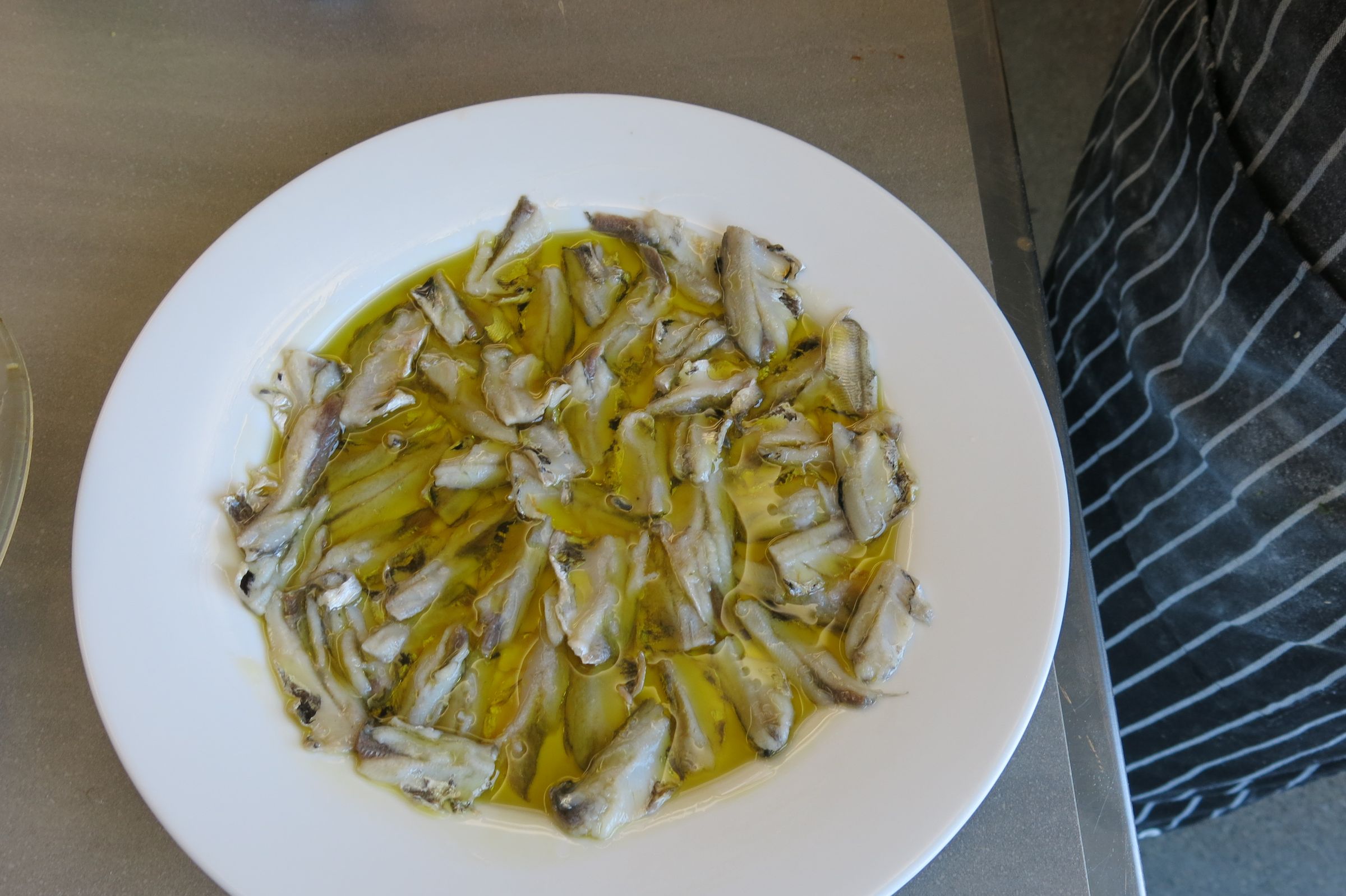 How to Clean and Preserve Anchovies : 5 Steps (with Pictures ...