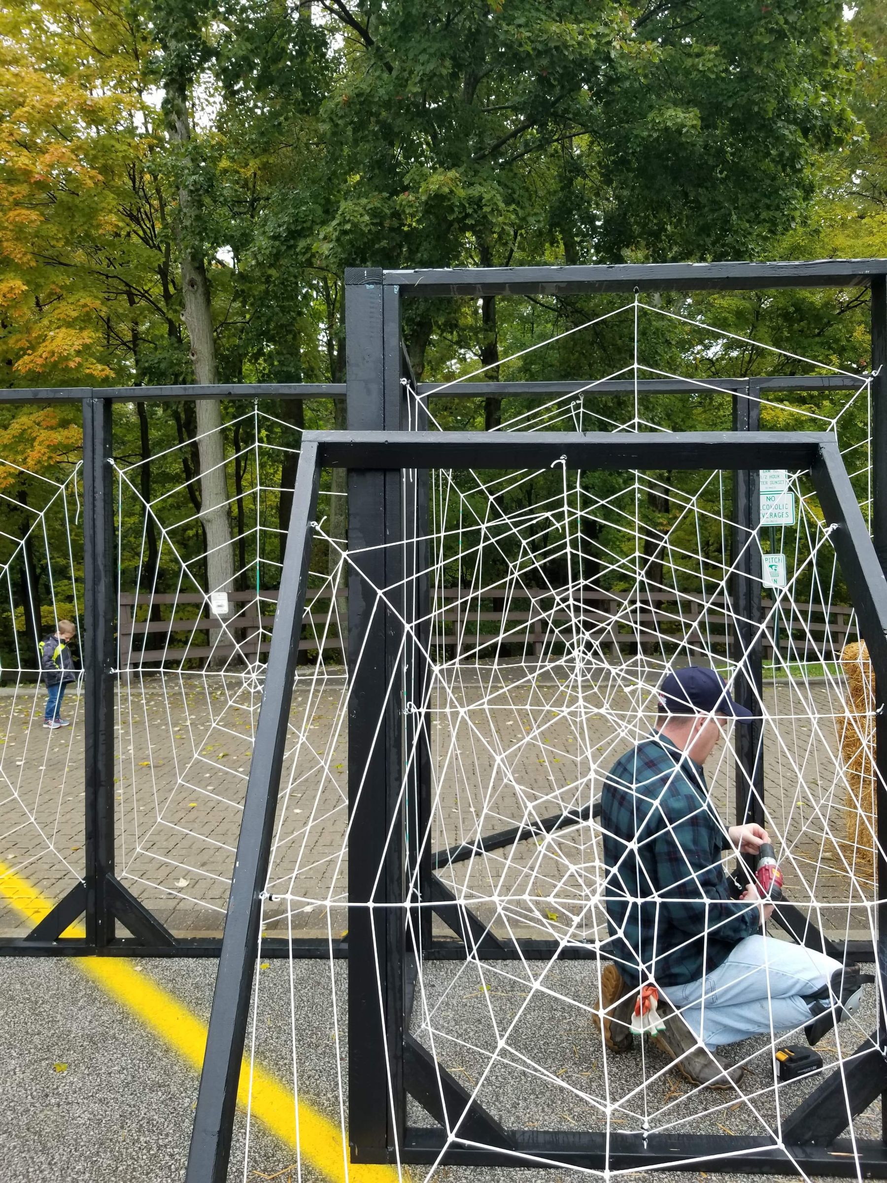 Spider Web Maze : 10 Steps (with Pictures) - Instructables