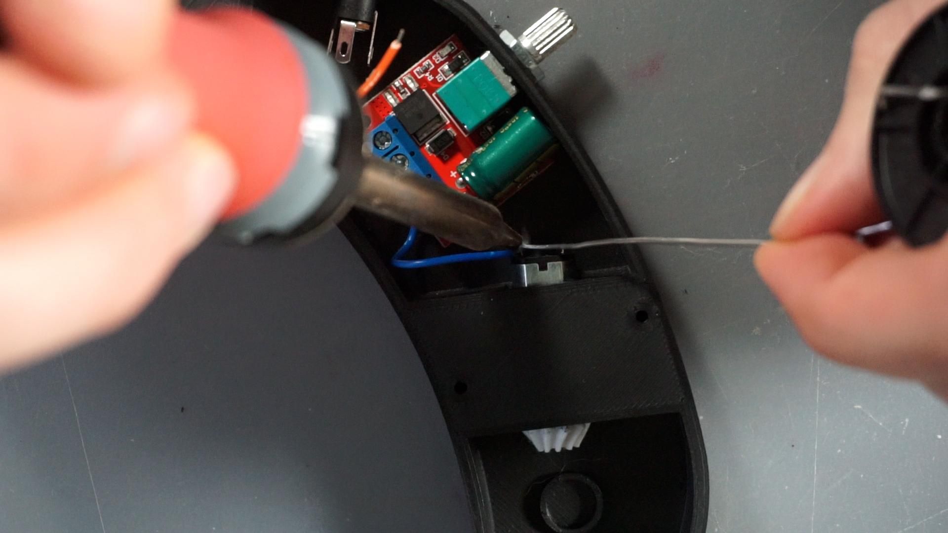 How to Make a Motorized Lazy Susan With a Secret : 9 Steps (with ...