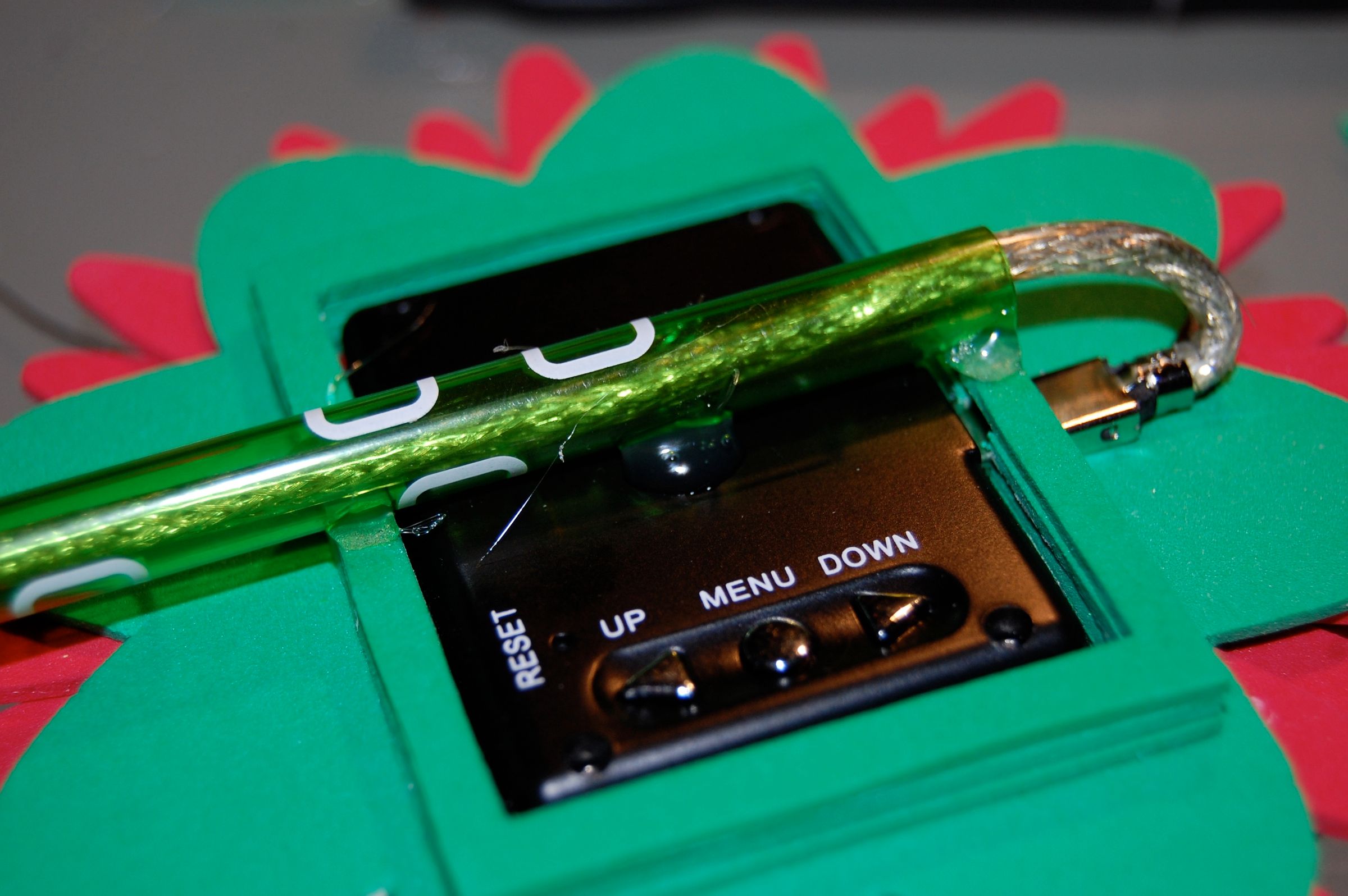 Solar Powered Digital Picture Frame : 11 Steps (with Pictures ...