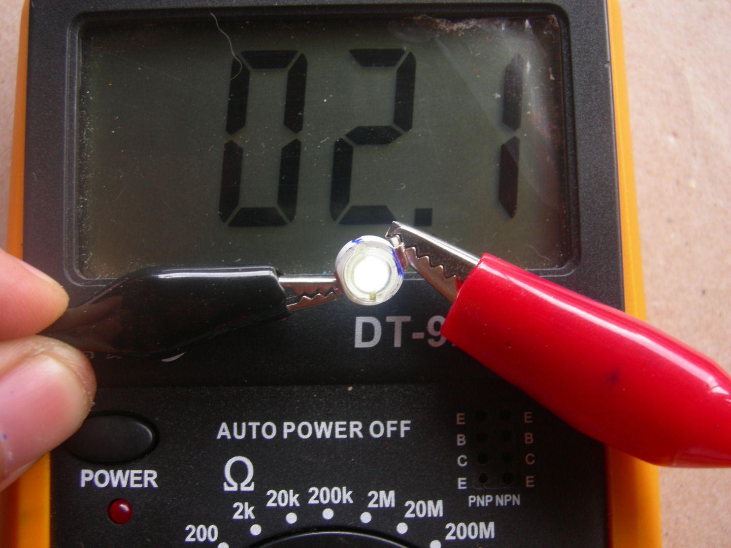 World's Simplest DC Current Limiter : 4 Steps - Instructables