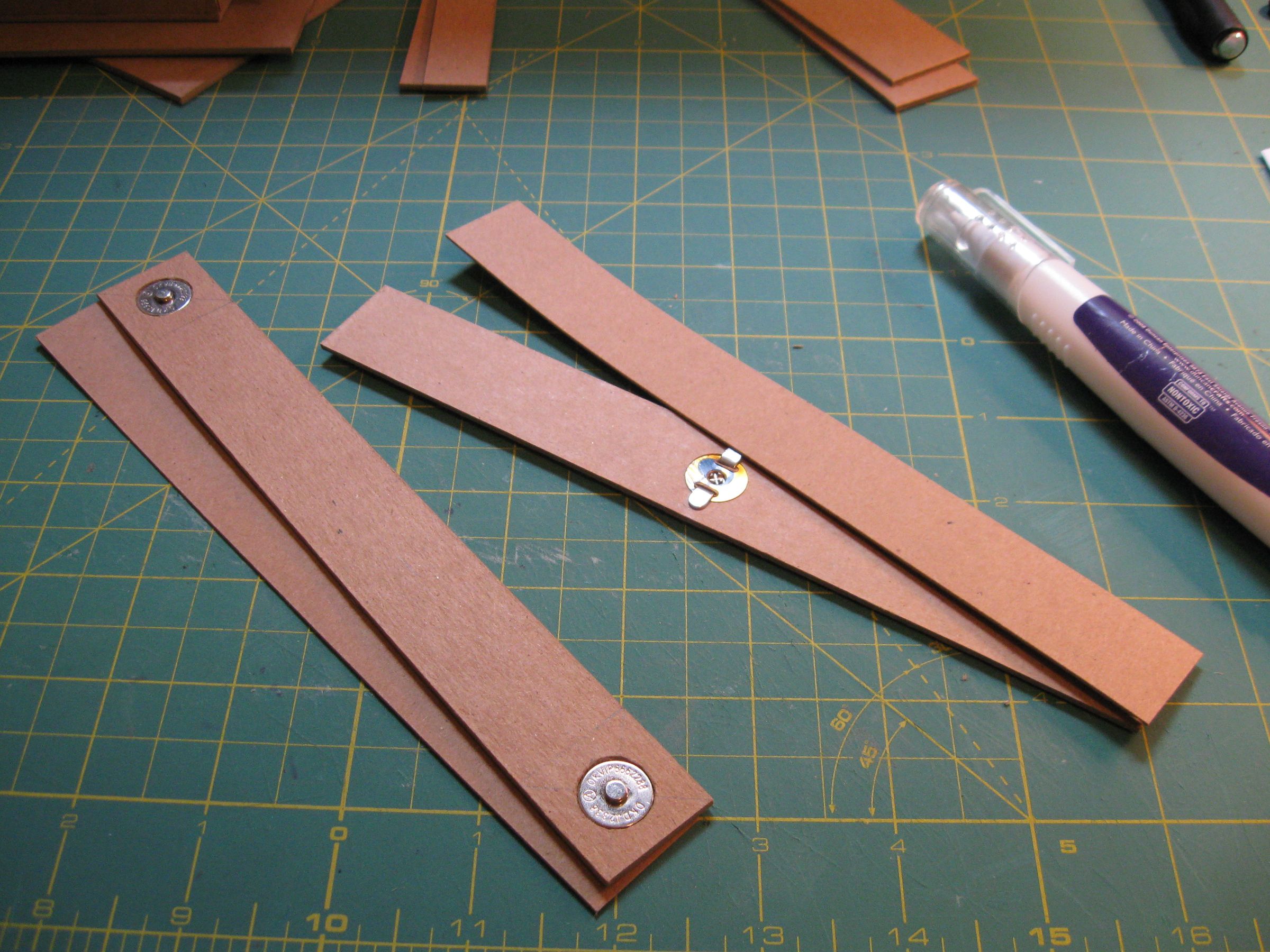 Kindle Cover W/ Magnetic Closure - Instructables