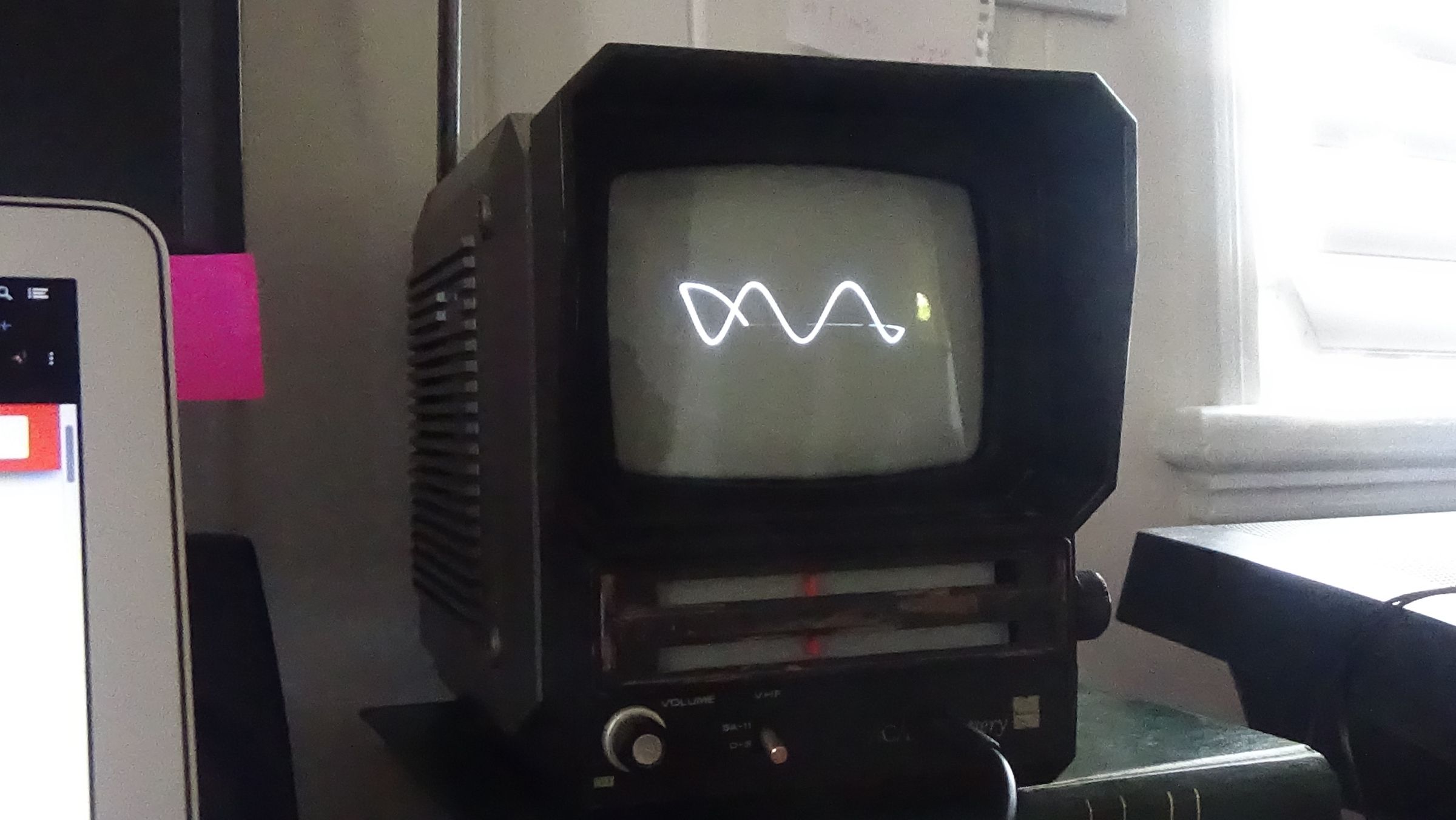 How To: Make a CRT TV Into an Oscilloscope : 4 Steps - Instructables