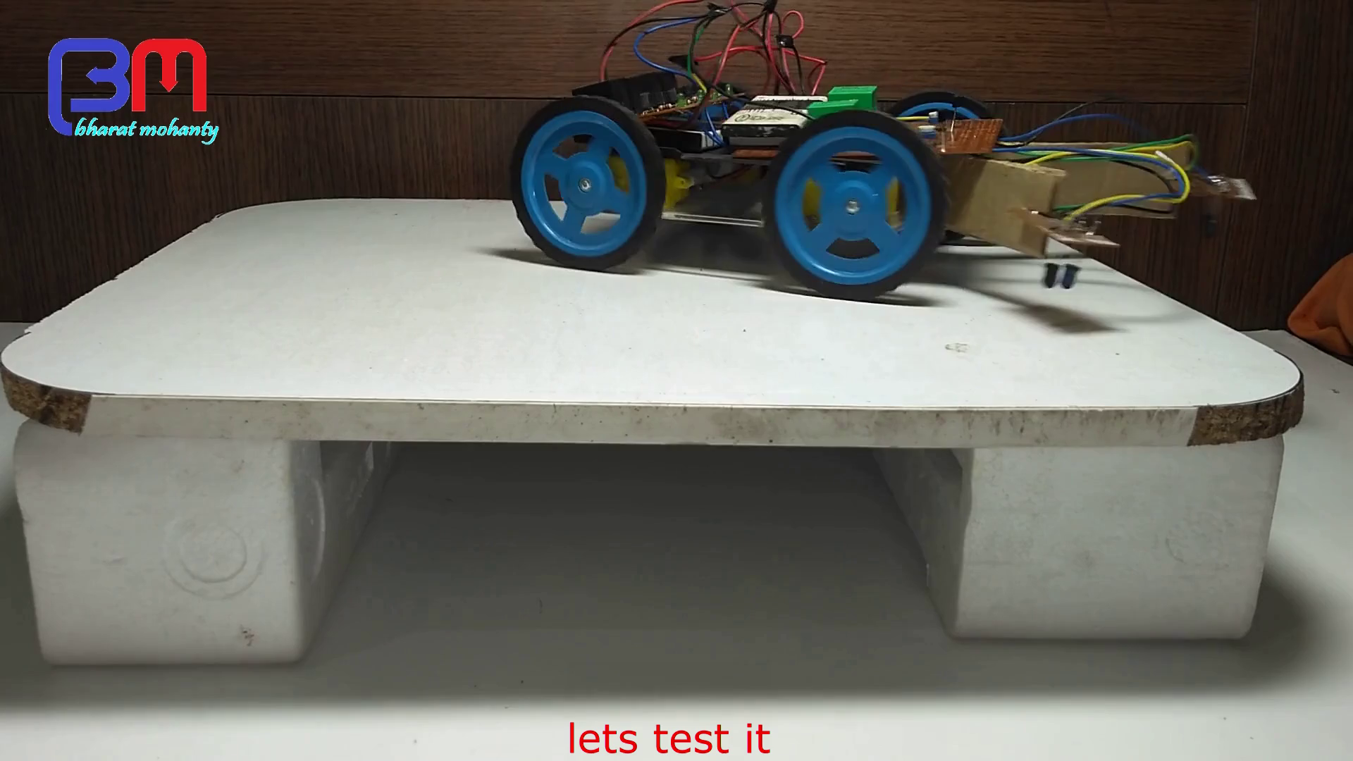 EDGE AVOIDING ROBOT : 7 Steps - Instructables