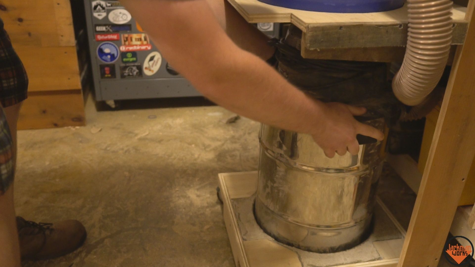 Space Saving Shop-Vac Dust Collector Cart : 11 Steps (with Pictures ...