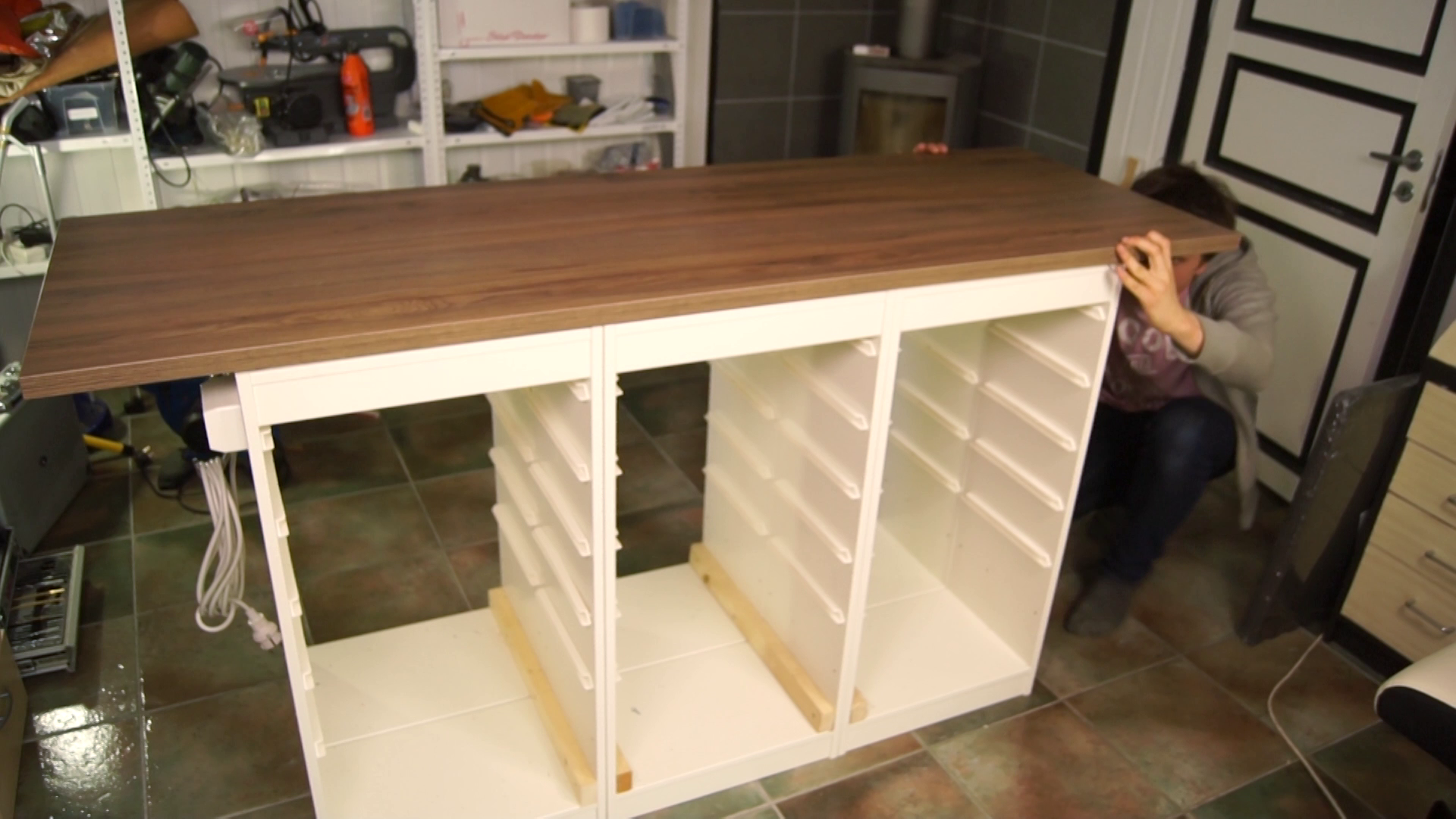IKEA Hack: Practical Workbench : 11 Steps (with Pictures) - Instructables