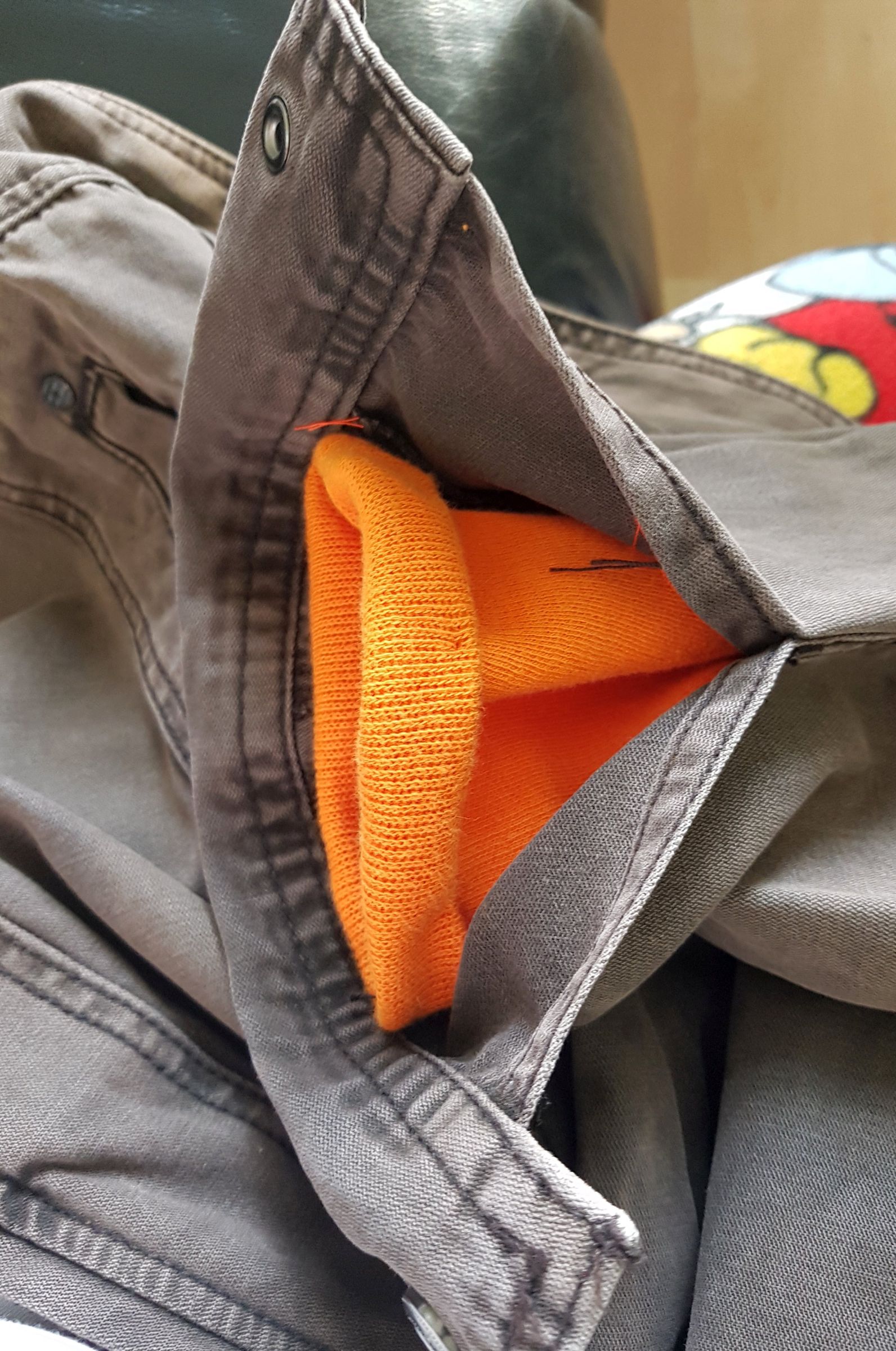 Make a Jacket Warmer Using an Old Sweater : 6 Steps (with Pictures ...