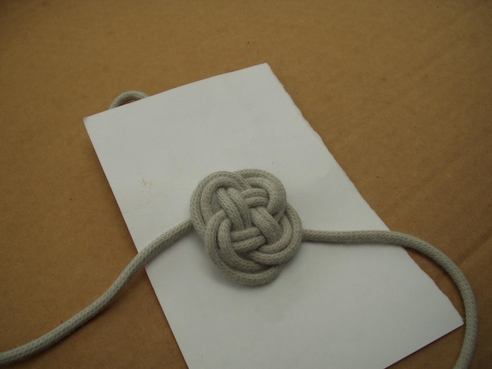 Two Strand Button Knot : 19 Steps (with Pictures) - Instructables