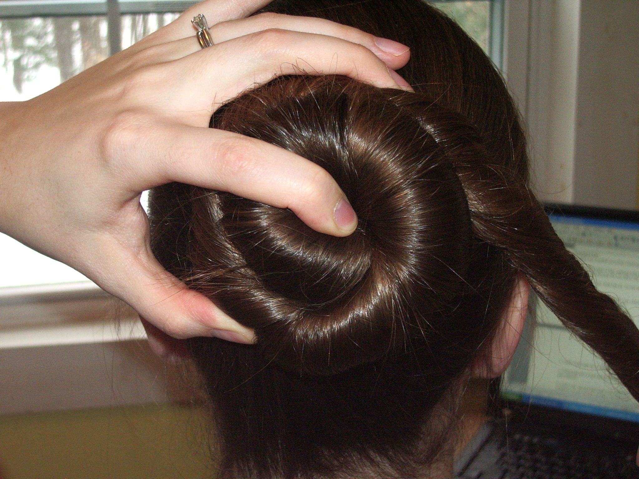 Hairstyles for Hair Sticks : 9 Steps (with Pictures) - Instructables