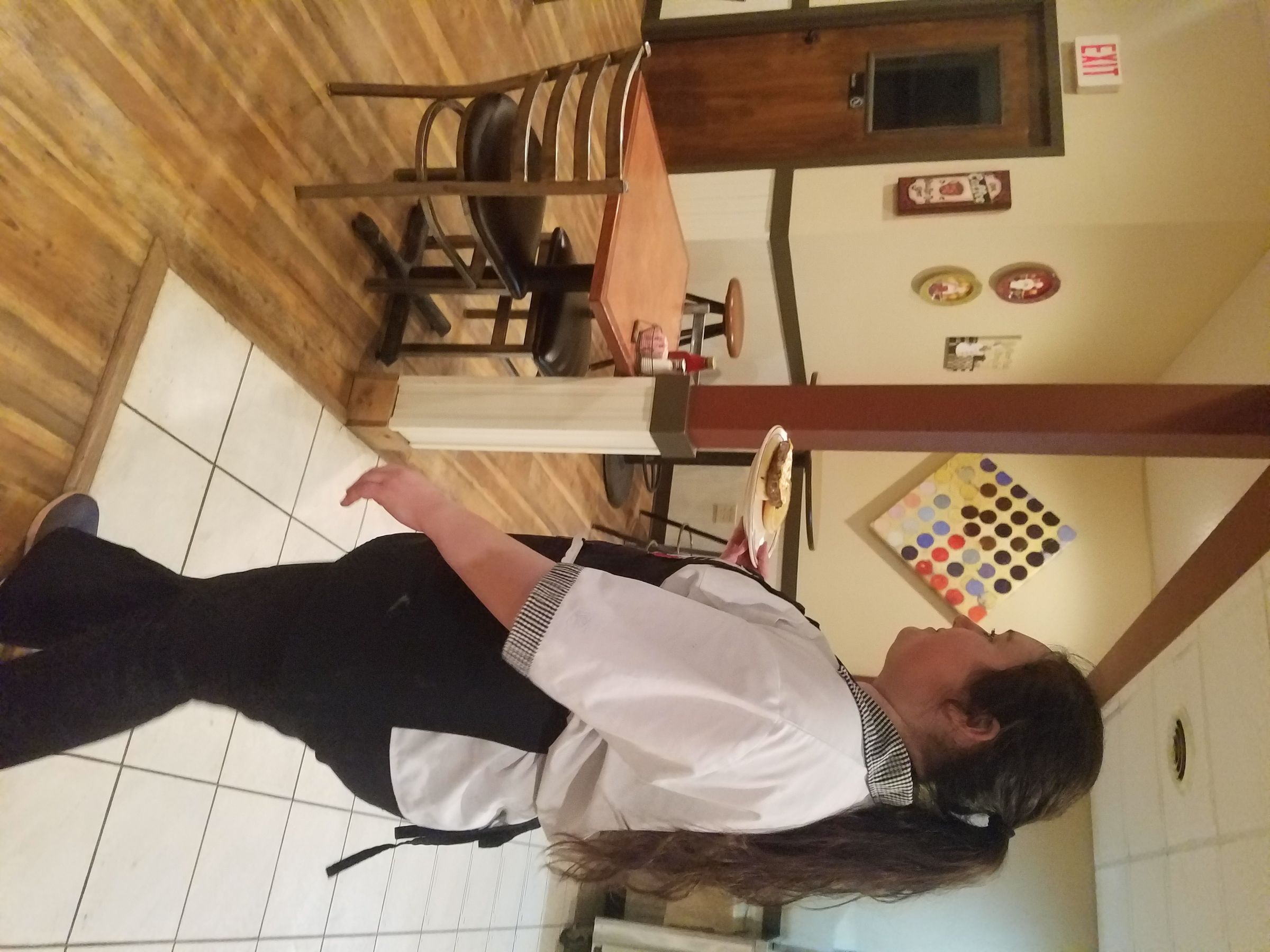 How to Wait Tables : 5 Steps - Instructables