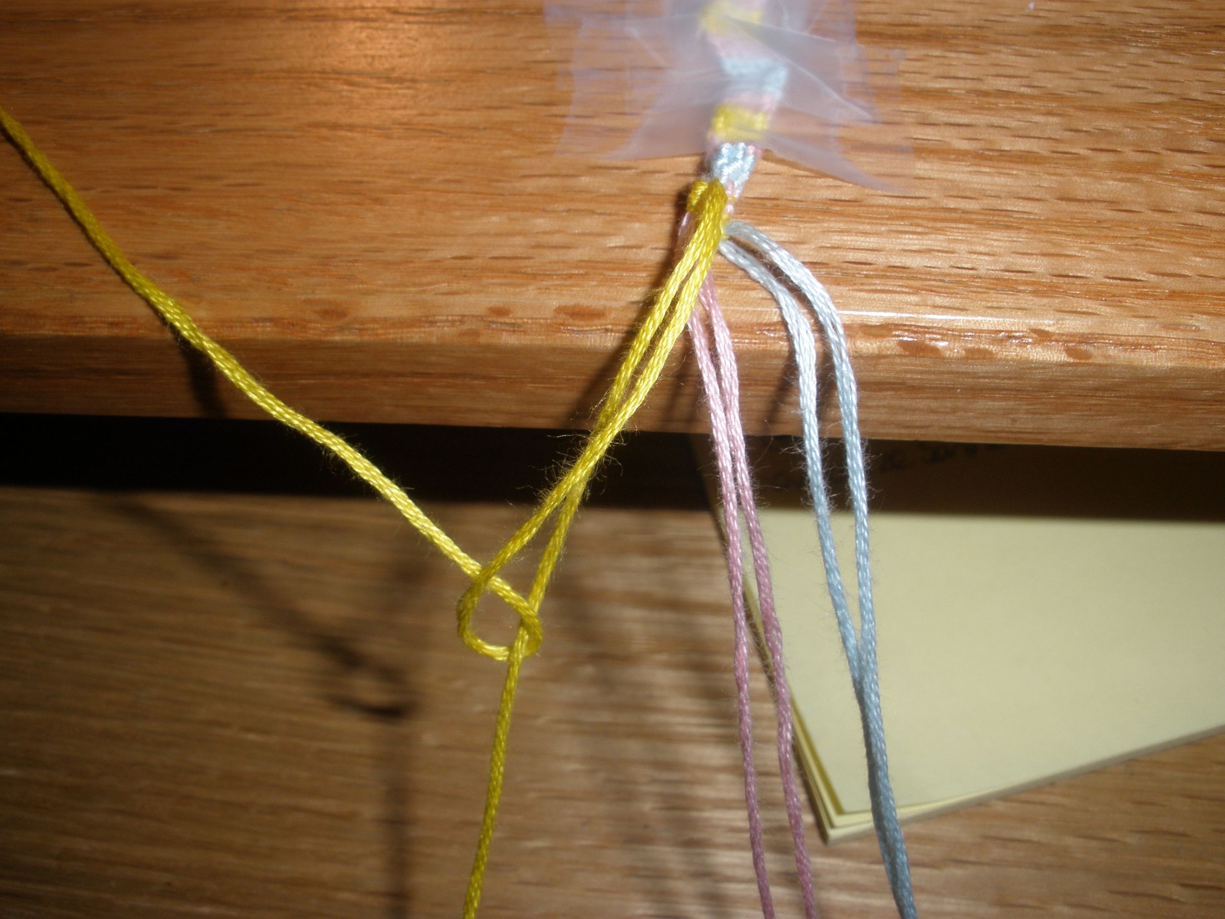 Zig-Zag Friendship Bracelet : 7 Steps - Instructables