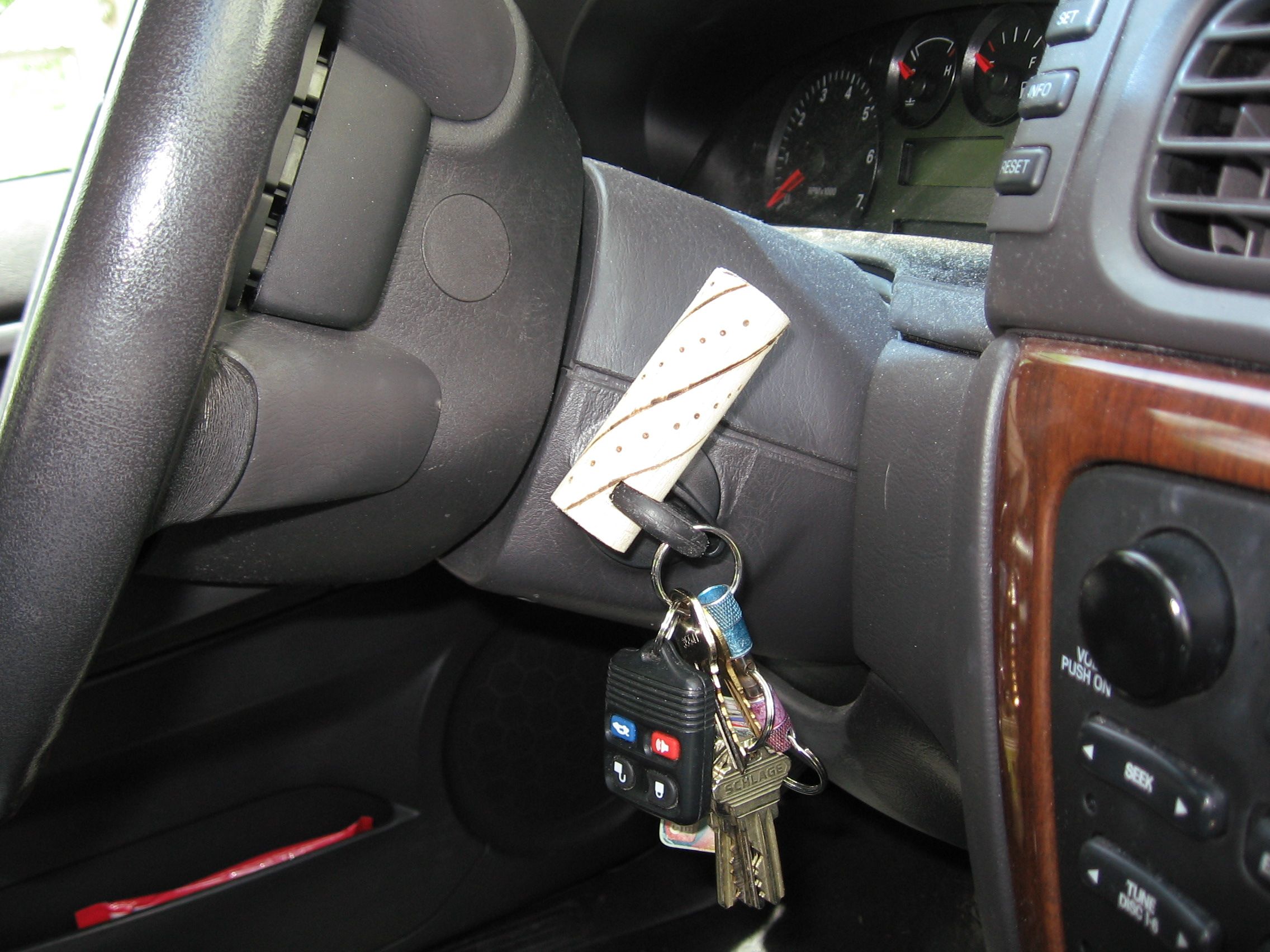 Key Turning Aid : 4 Steps - Instructables