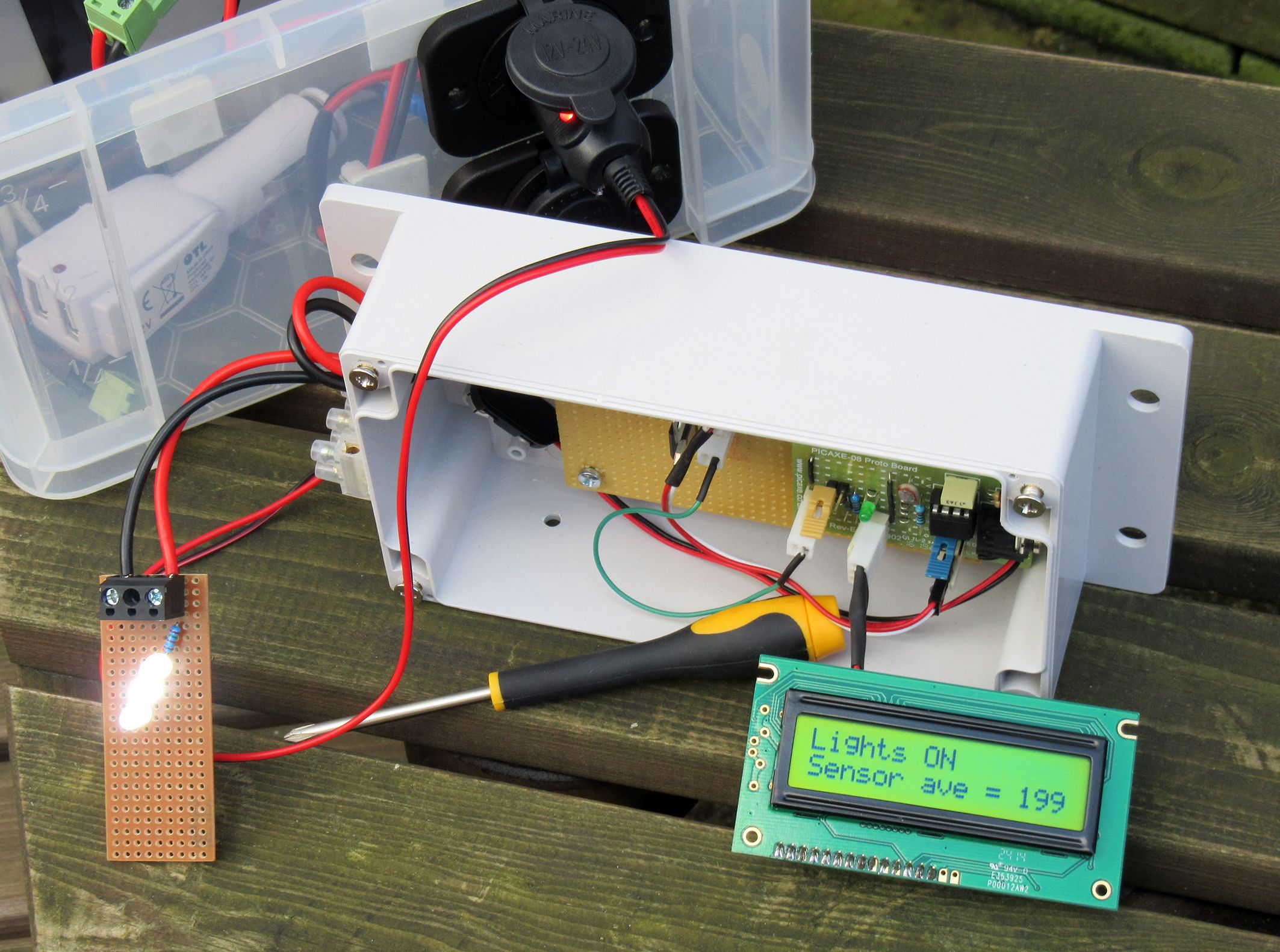 Picaxe Greenhouse Light Sensor Controller : 7 Steps (with Pictures ...