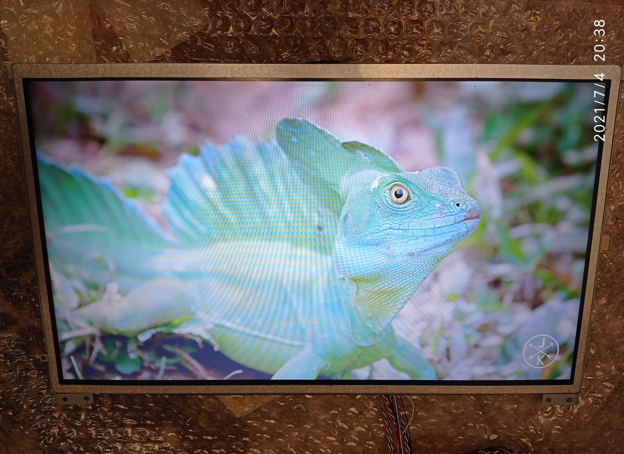 REUSE ANY OLD LCD SCREEN BY UNIVERSAL CONTROLLER BOARD MT6820 : 3 Steps ...