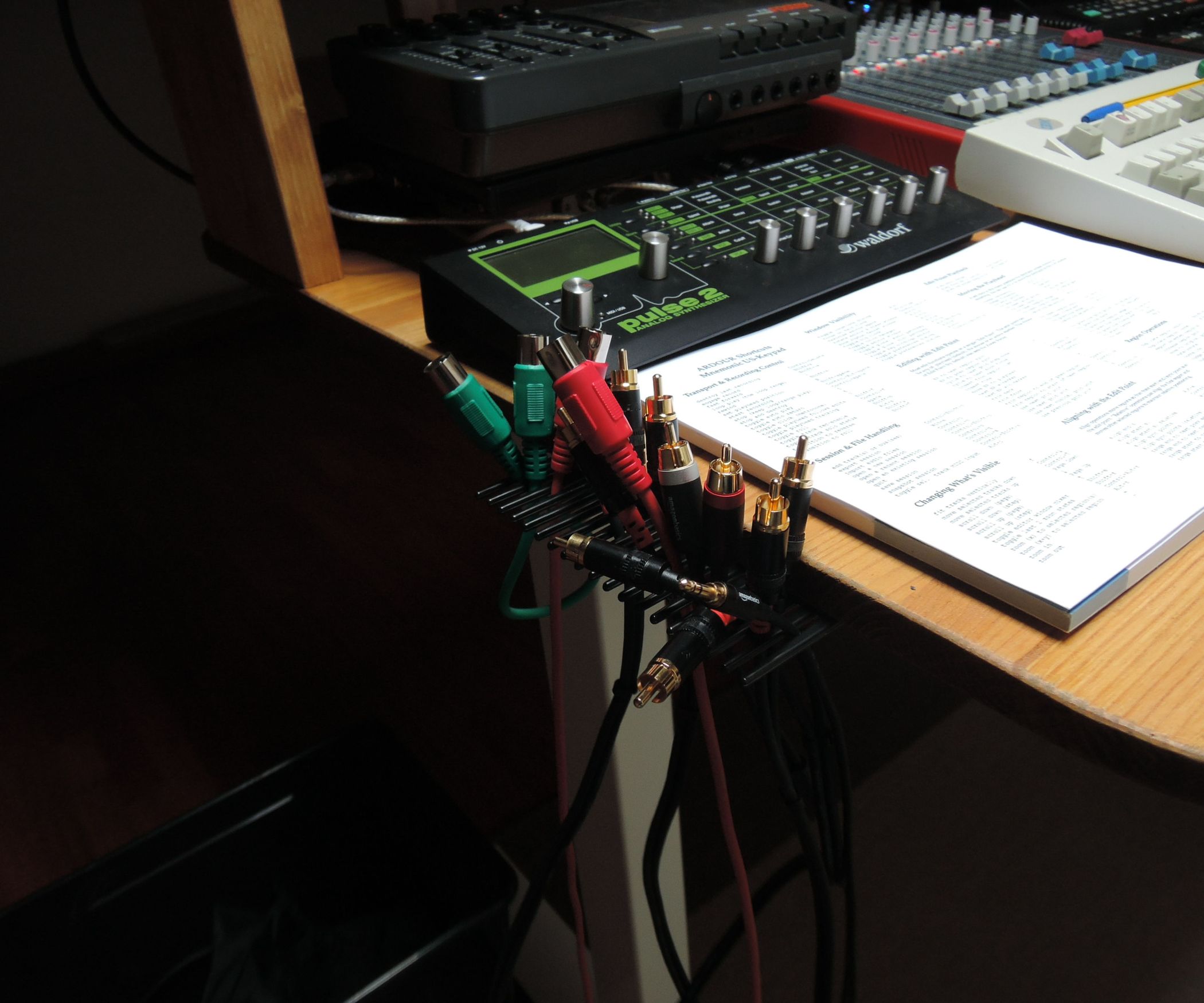 Comb Cable Holder - Instructables