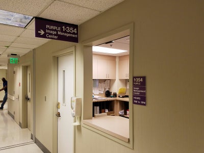 How to Easily and Automatically Convert a CT Scan (DICOM Data) Into a ...