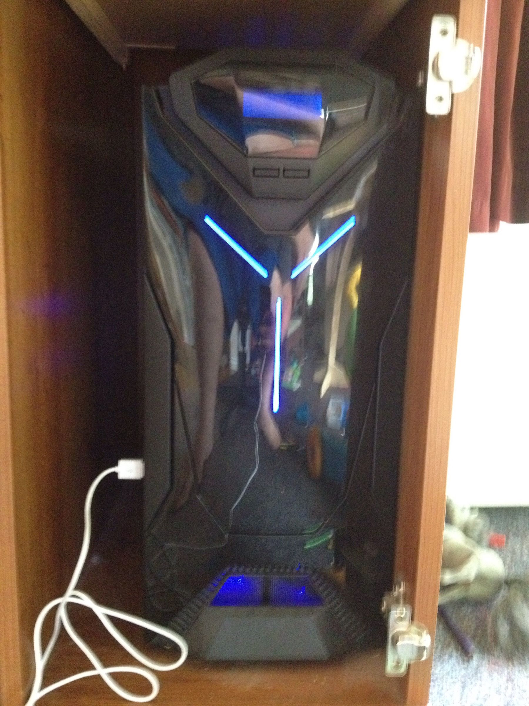 How to Turn on Your Computer : 4 Steps - Instructables