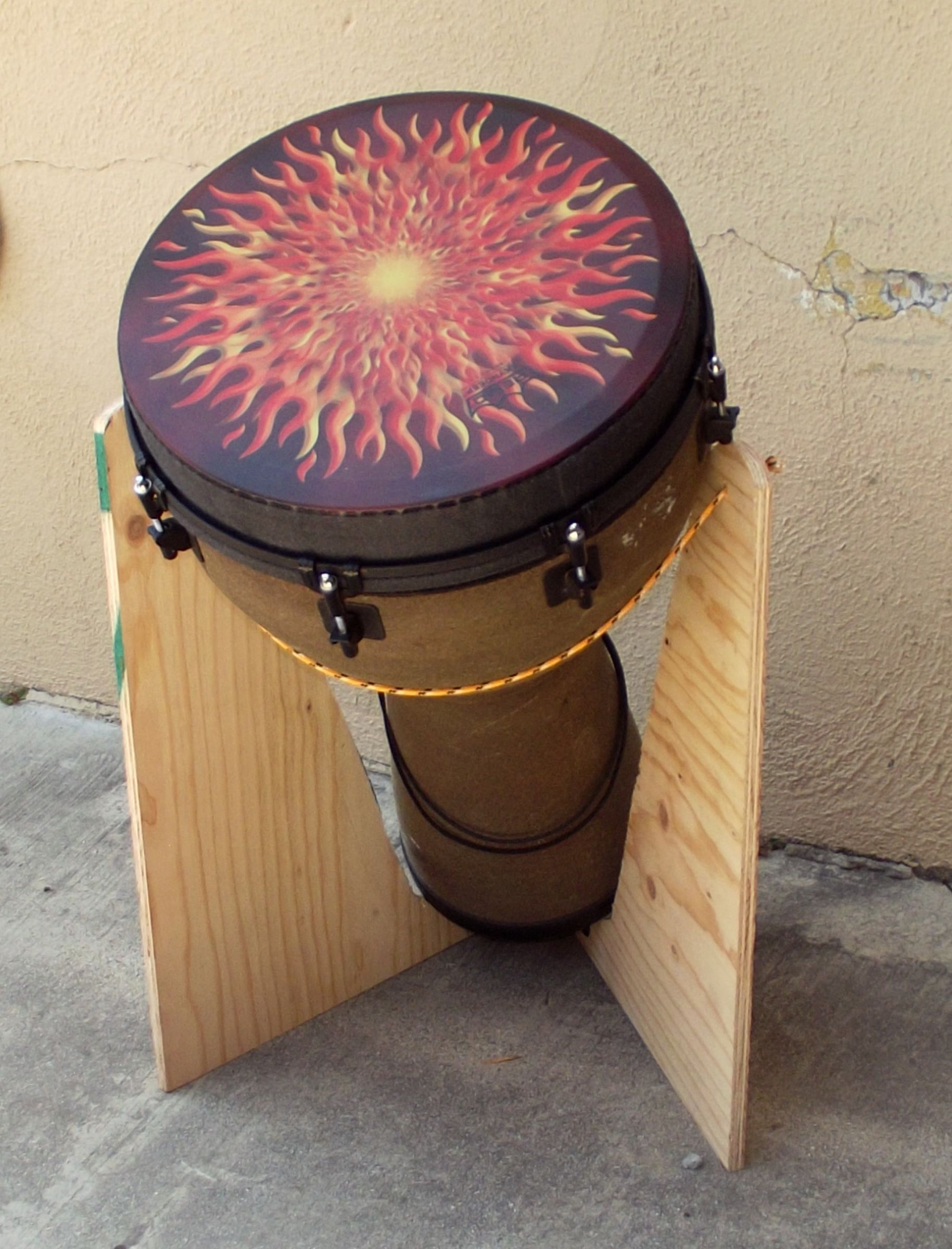 Folding Djembe Stand : 4 Steps - Instructables