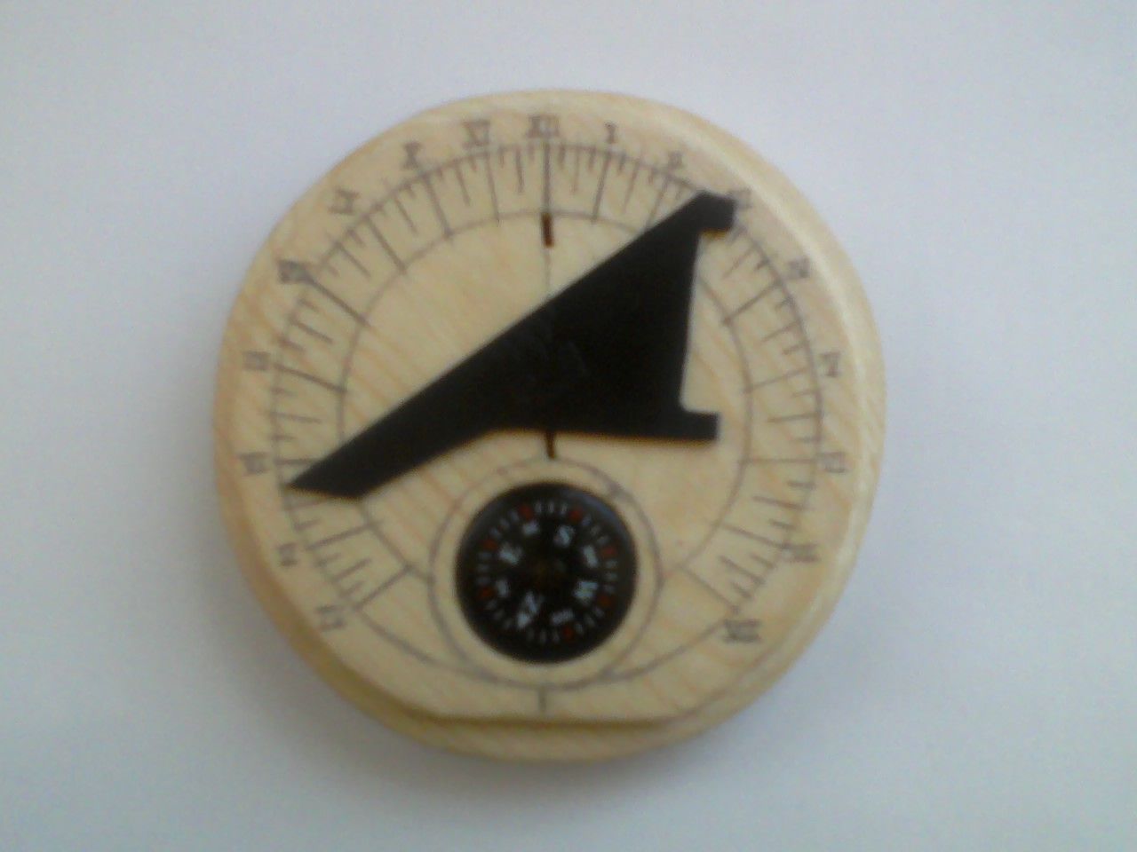 Pocket Sundial : 12 Steps (with Pictures) - Instructables