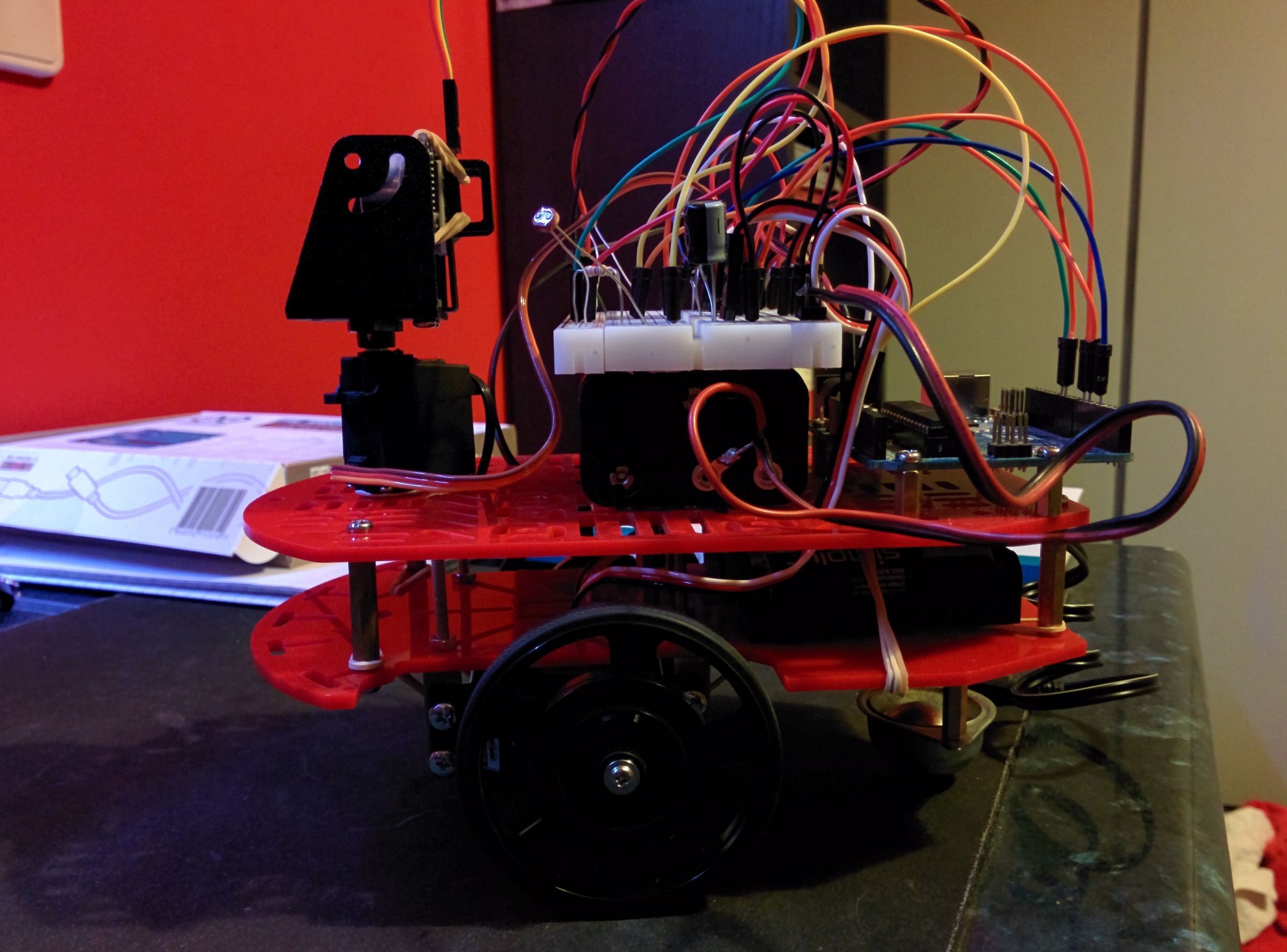 Light Seeking and Obstacle Avoiding Robot : 9 Steps (with Pictures ...