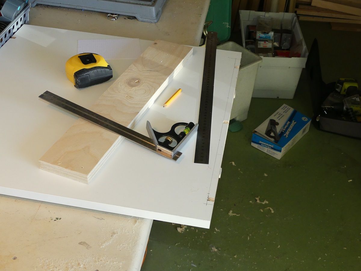 Table Saw Sled / Cross Cut Sled : 8 Steps (with Pictures) - Instructables