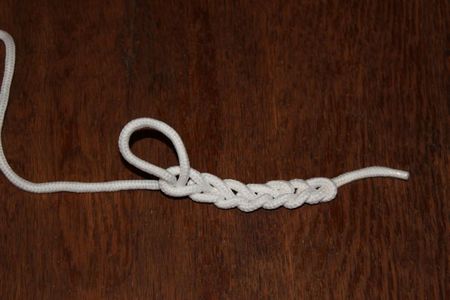 Single Rope Braid - Chain Sinnet : 4 Steps (with Pictures) - Instructables