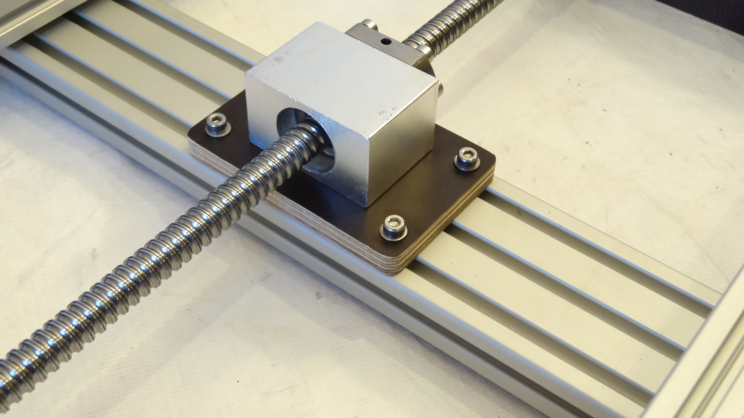 LOW COST DIY 500€ CNC MILL : 23 Steps (with Pictures) - Instructables