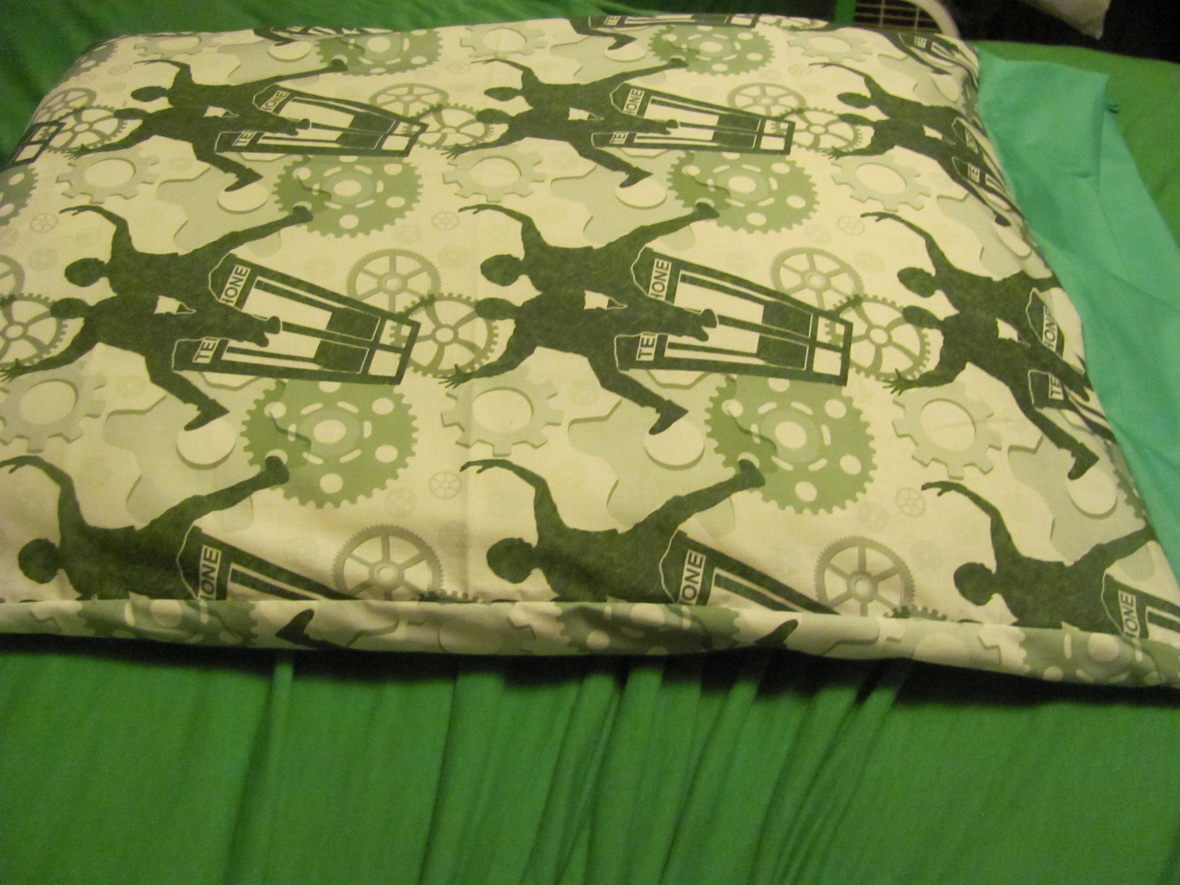 How to Make a Simple Pillow Case : 8 Steps - Instructables