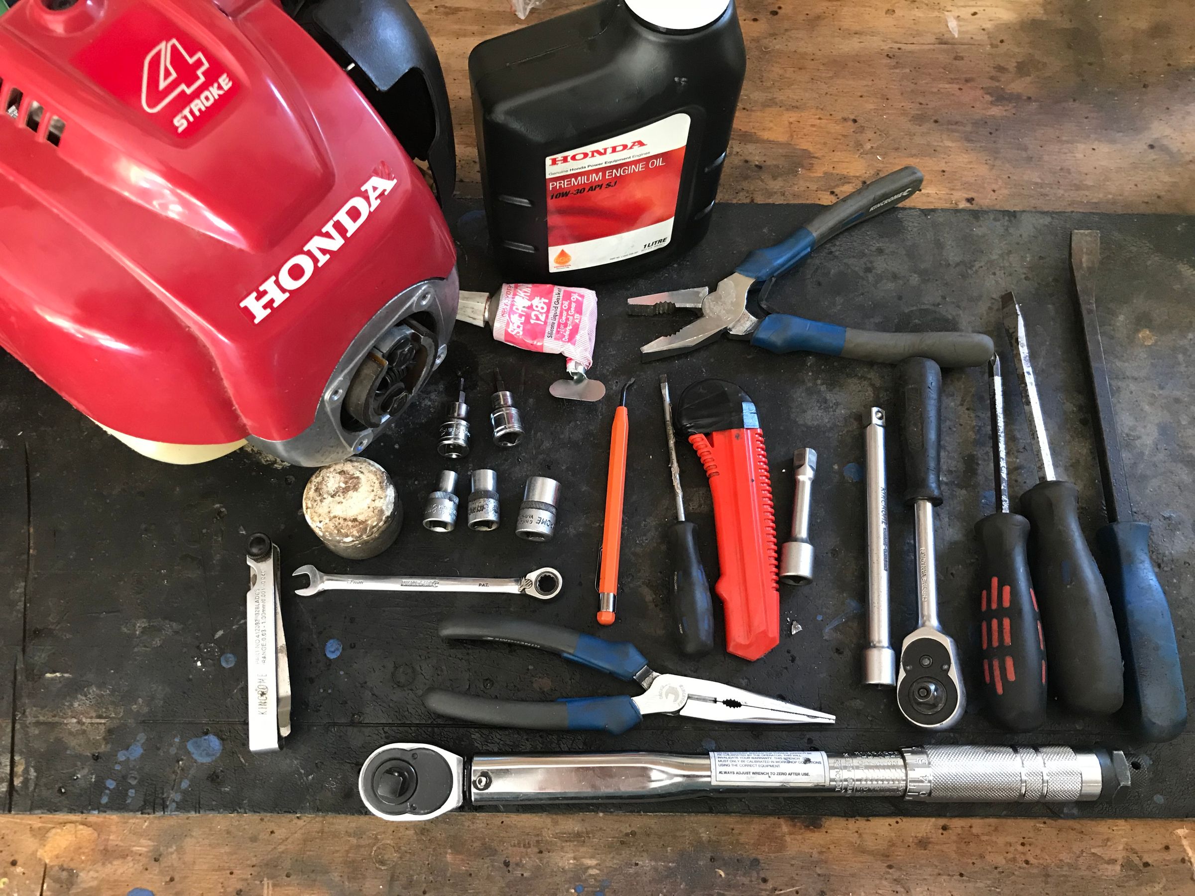 Honda GX25, Part 3: Rebuilding : 5 Steps - Instructables