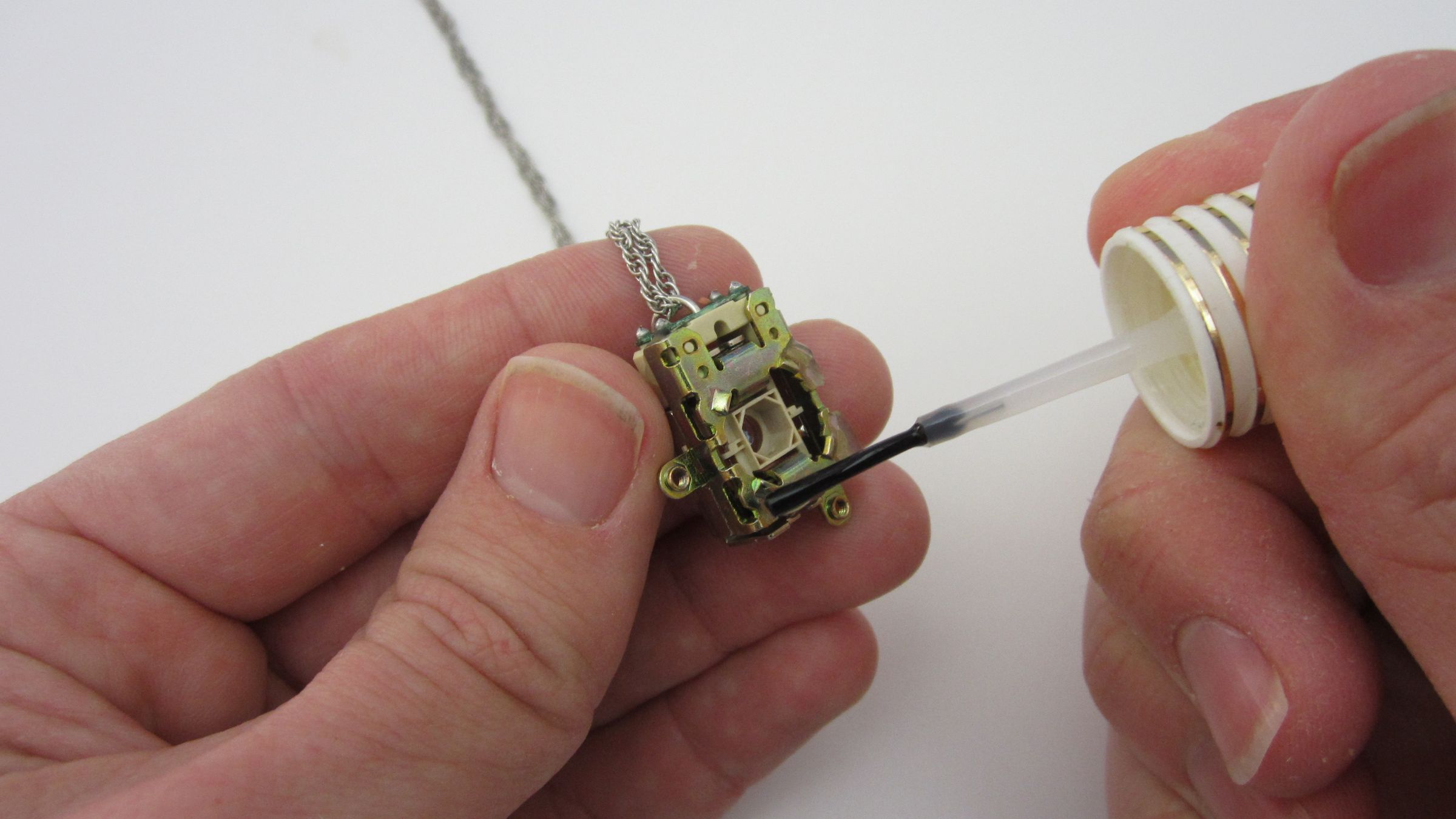 Make Jewelry From Computer Parts : 8 Steps (with Pictures) - Instructables