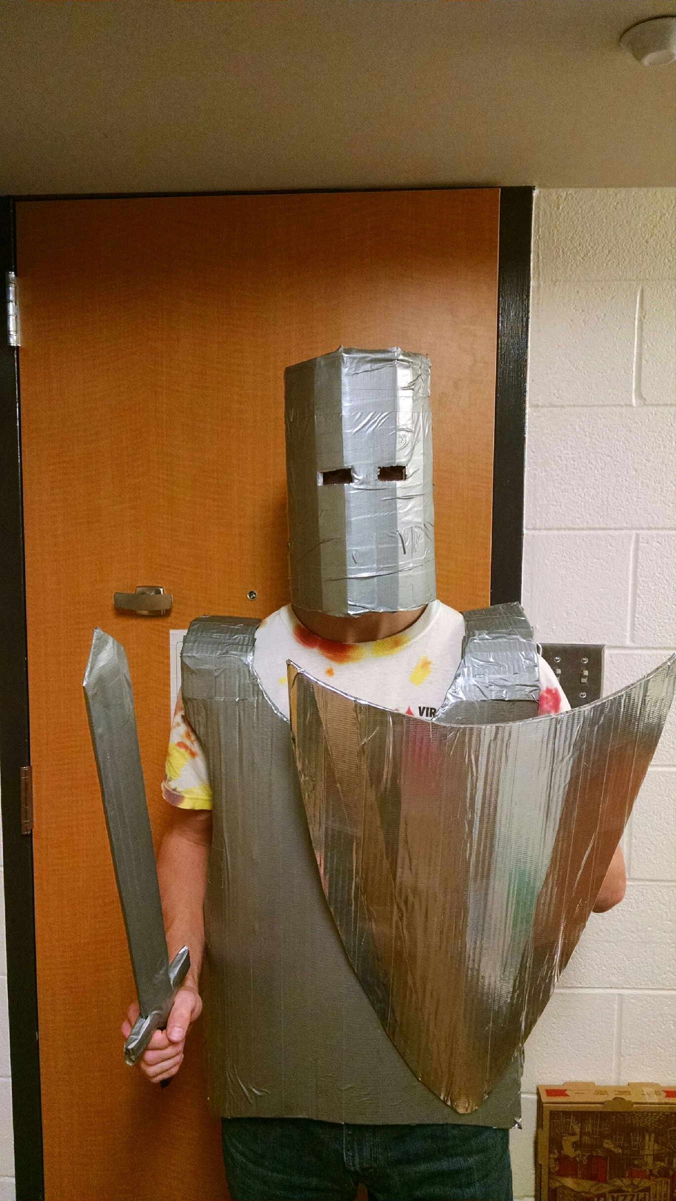 Cardboard Knight Costume : 4 Steps (with Pictures) - Instructables