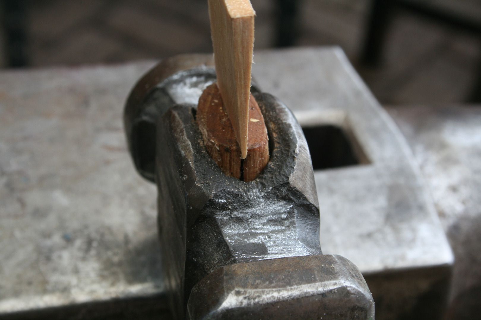 Replacing a Handle on a (forging) Hammer : 7 Steps (with Pictures ...