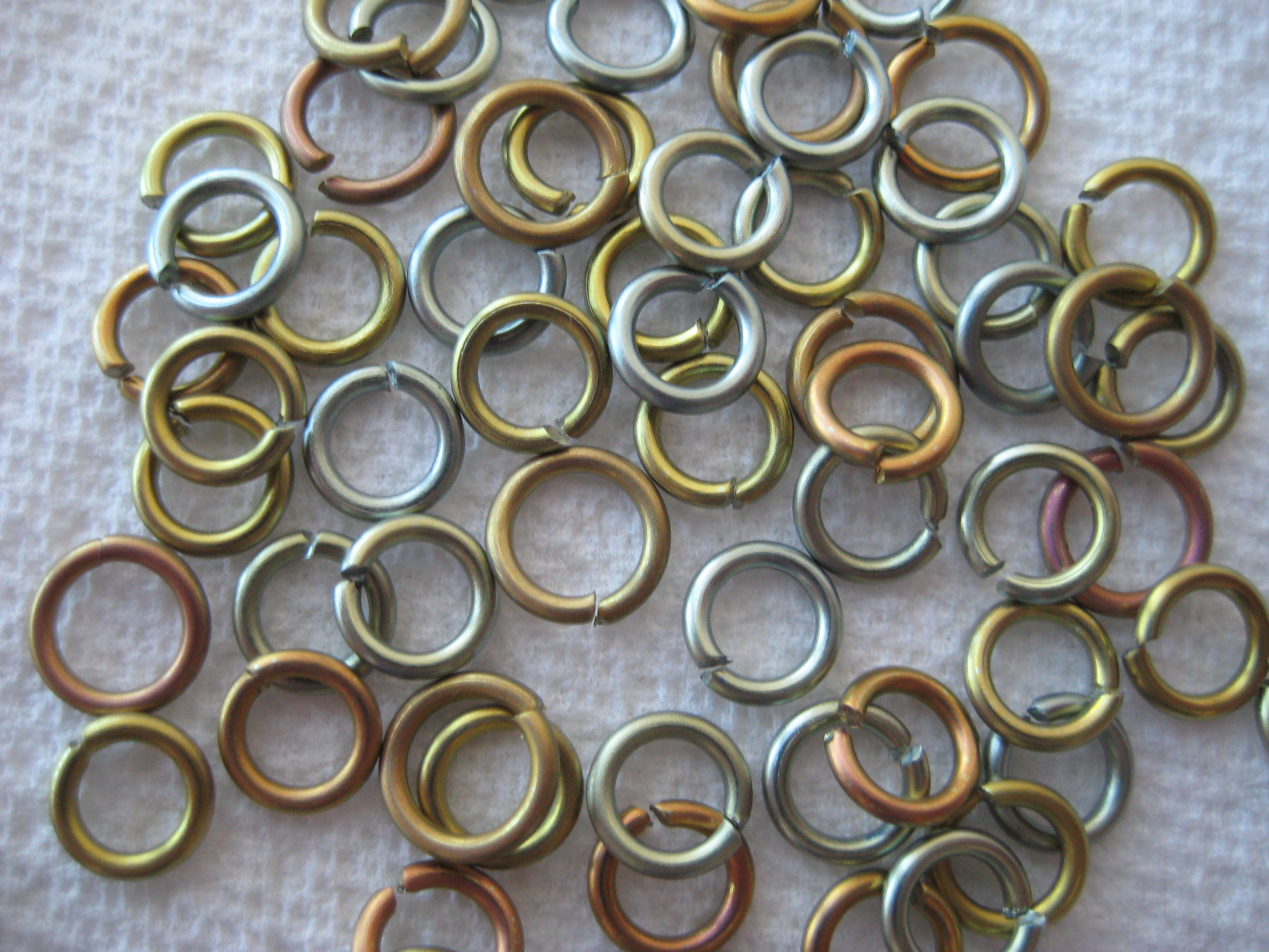 Anodizing Titanium Rings : 5 Steps (with Pictures) - Instructables