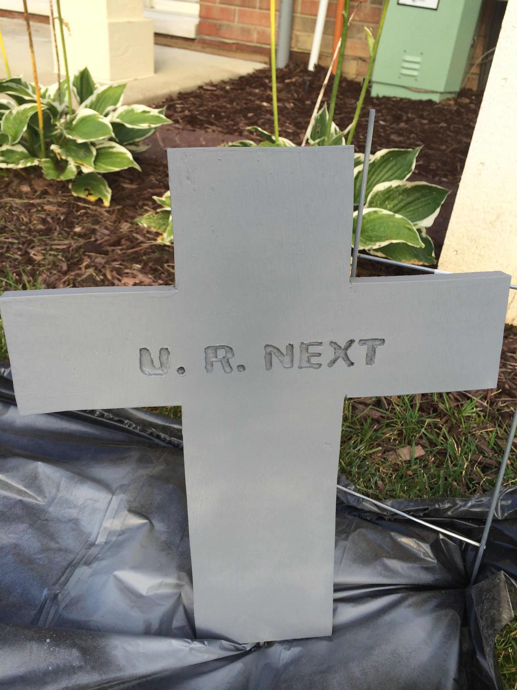 Headstones With Engraved Letters : 10 Steps - Instructables