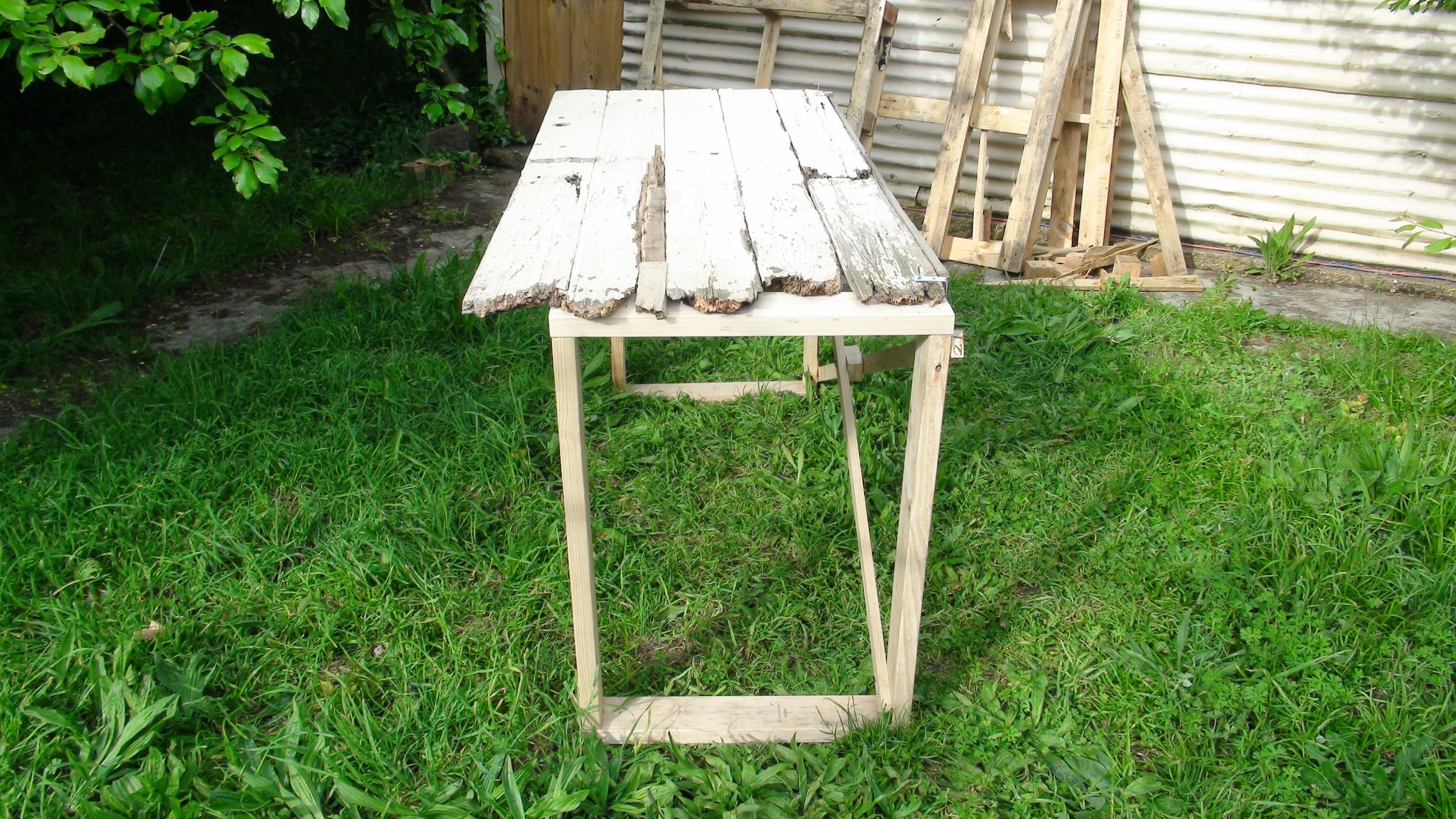 Reclaimed Garage Door Bench Table : 8 Steps (with Pictures) - Instructables