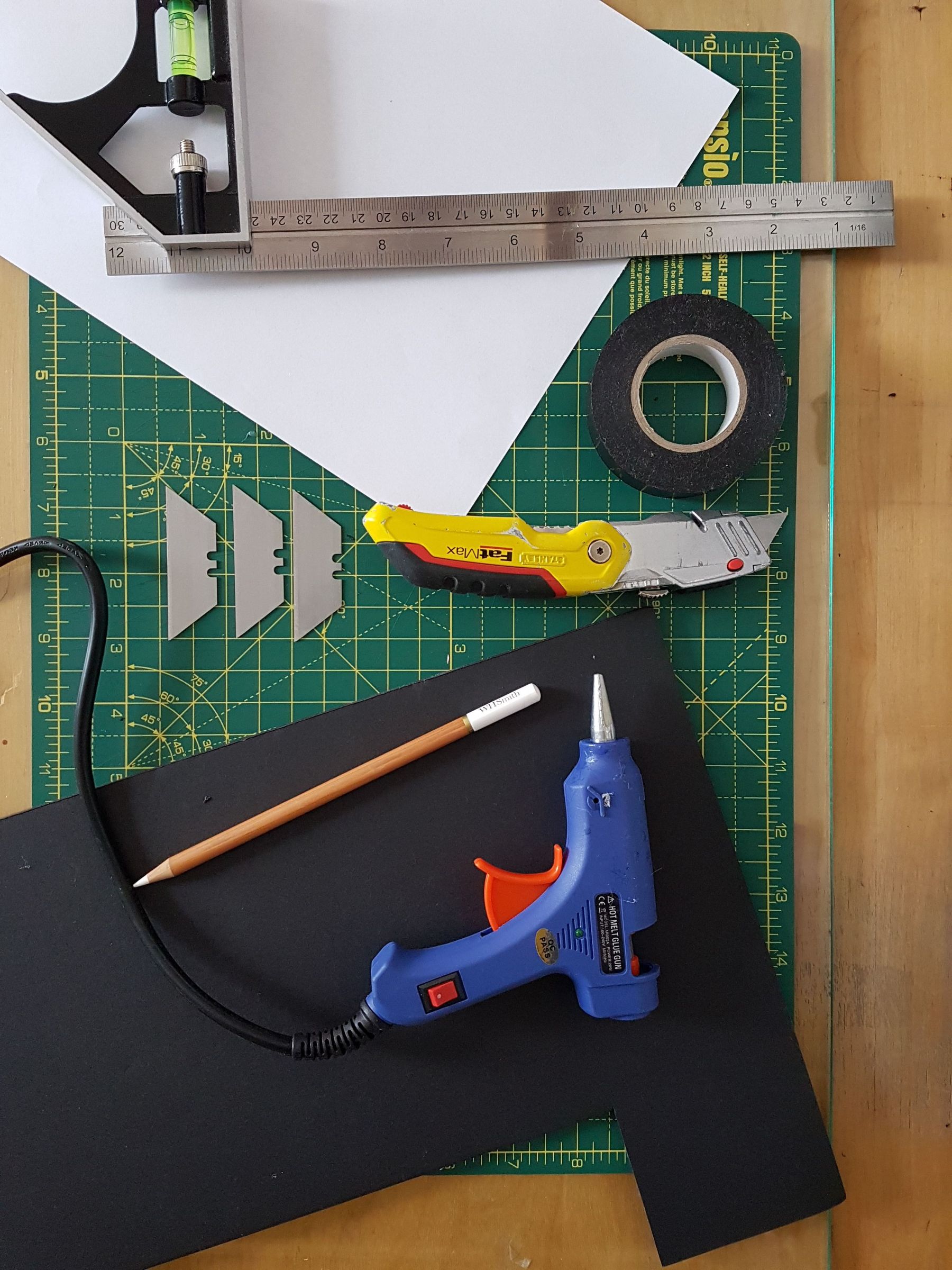 Foam Board Tools and a Quick Foam Board Box : 16 Steps (with Pictures ...