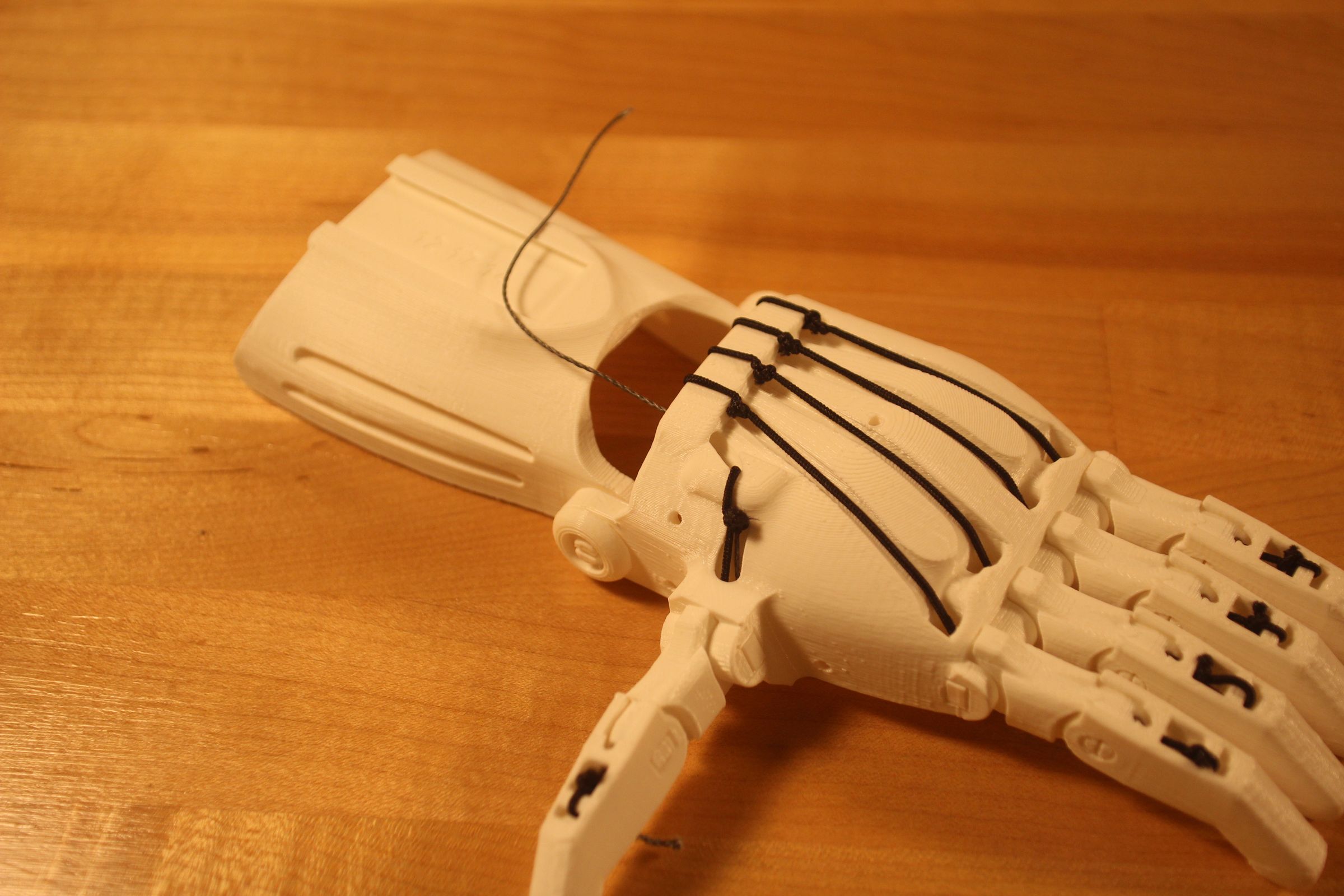 Assembly of E-NABLE's Raptor Reloaded Hand : 9 Steps - Instructables