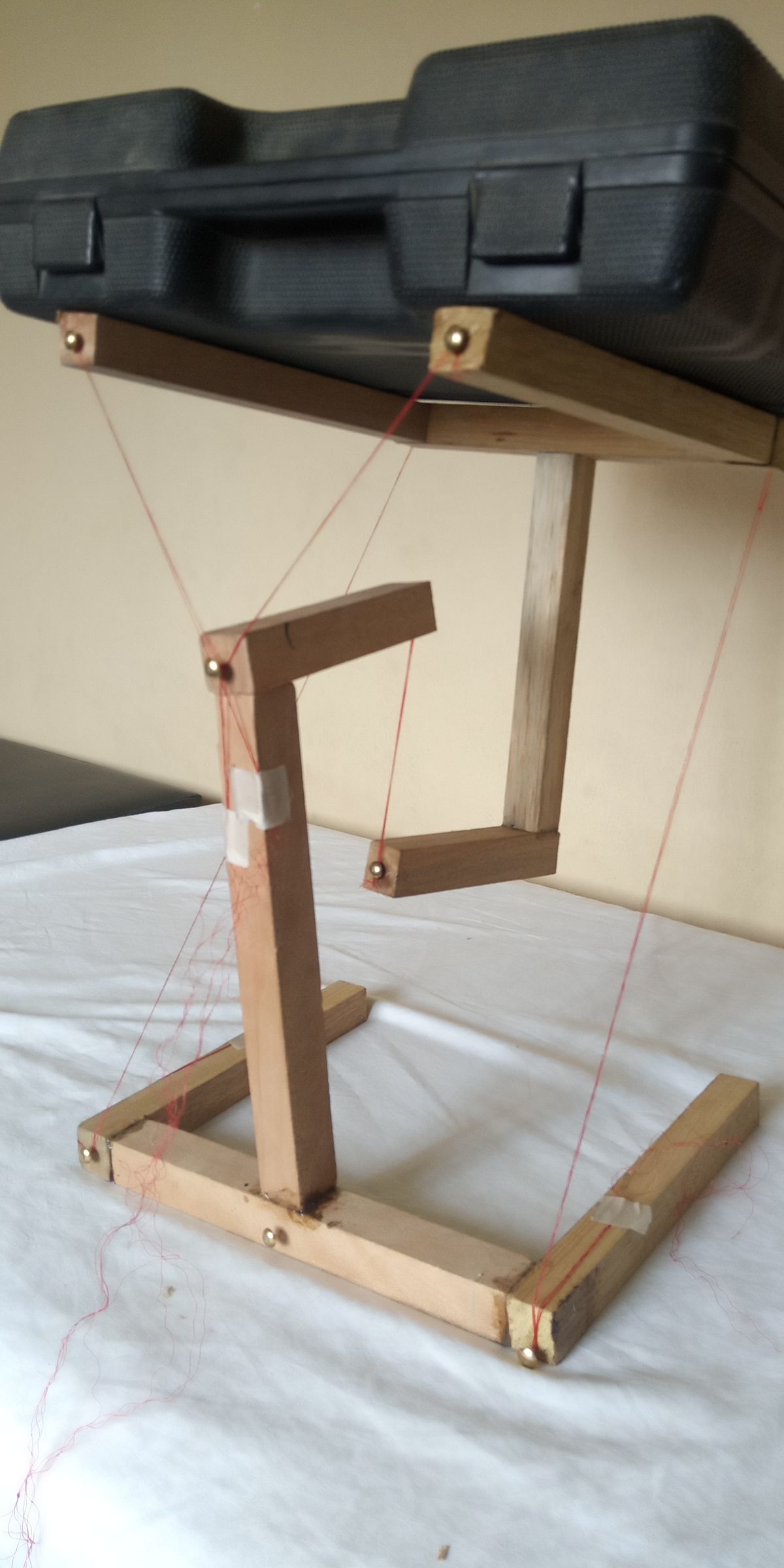Scraps and Physics of a Tensegrity Structure : 12 Steps - Instructables