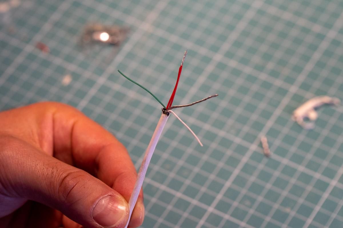 USB Cable to Breadboard Power Supply Using a Power Bank : 8 Steps (with ...