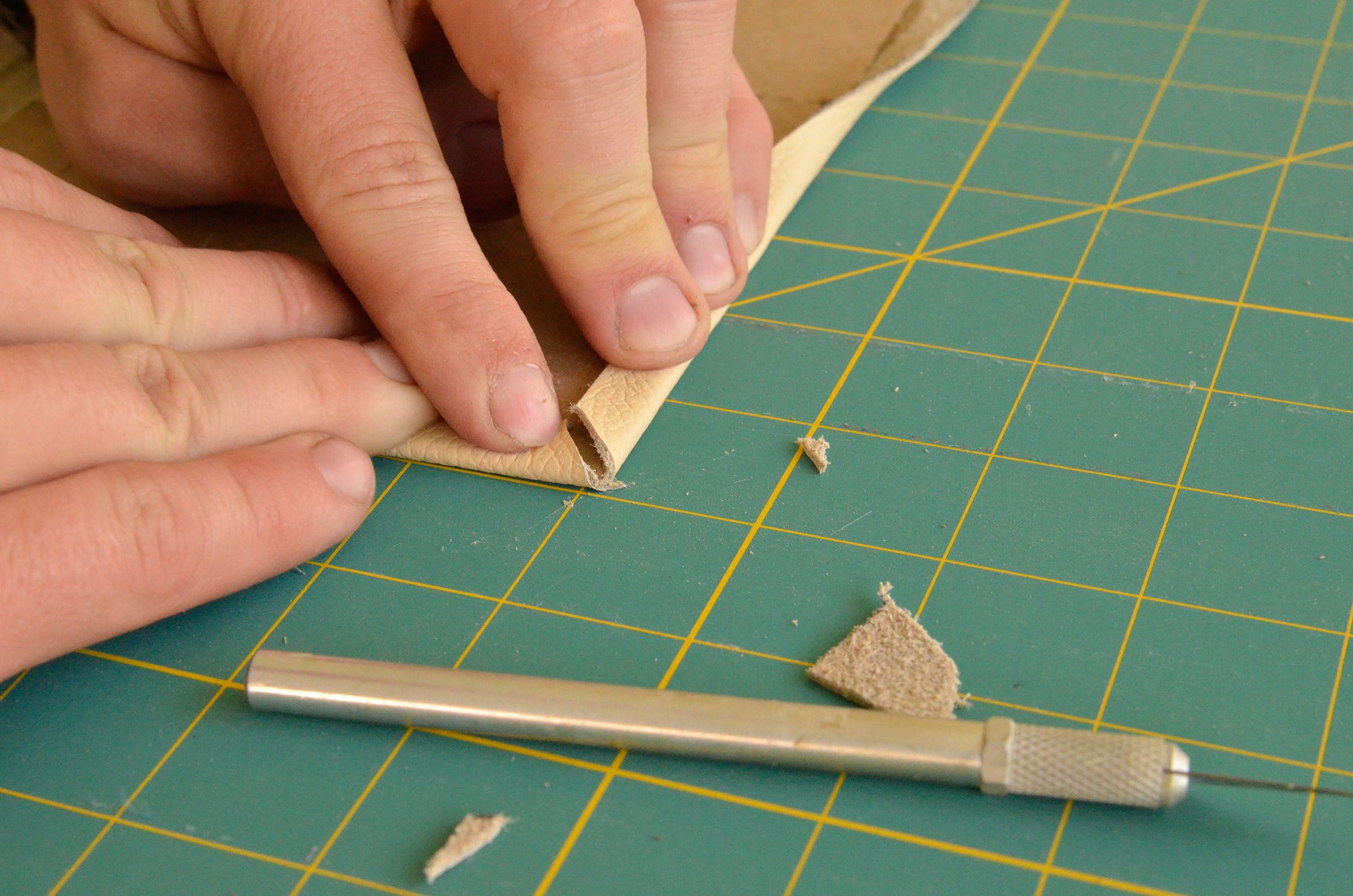 How to Leather Bind a Paperback : 14 Steps (with Pictures) - Instructables