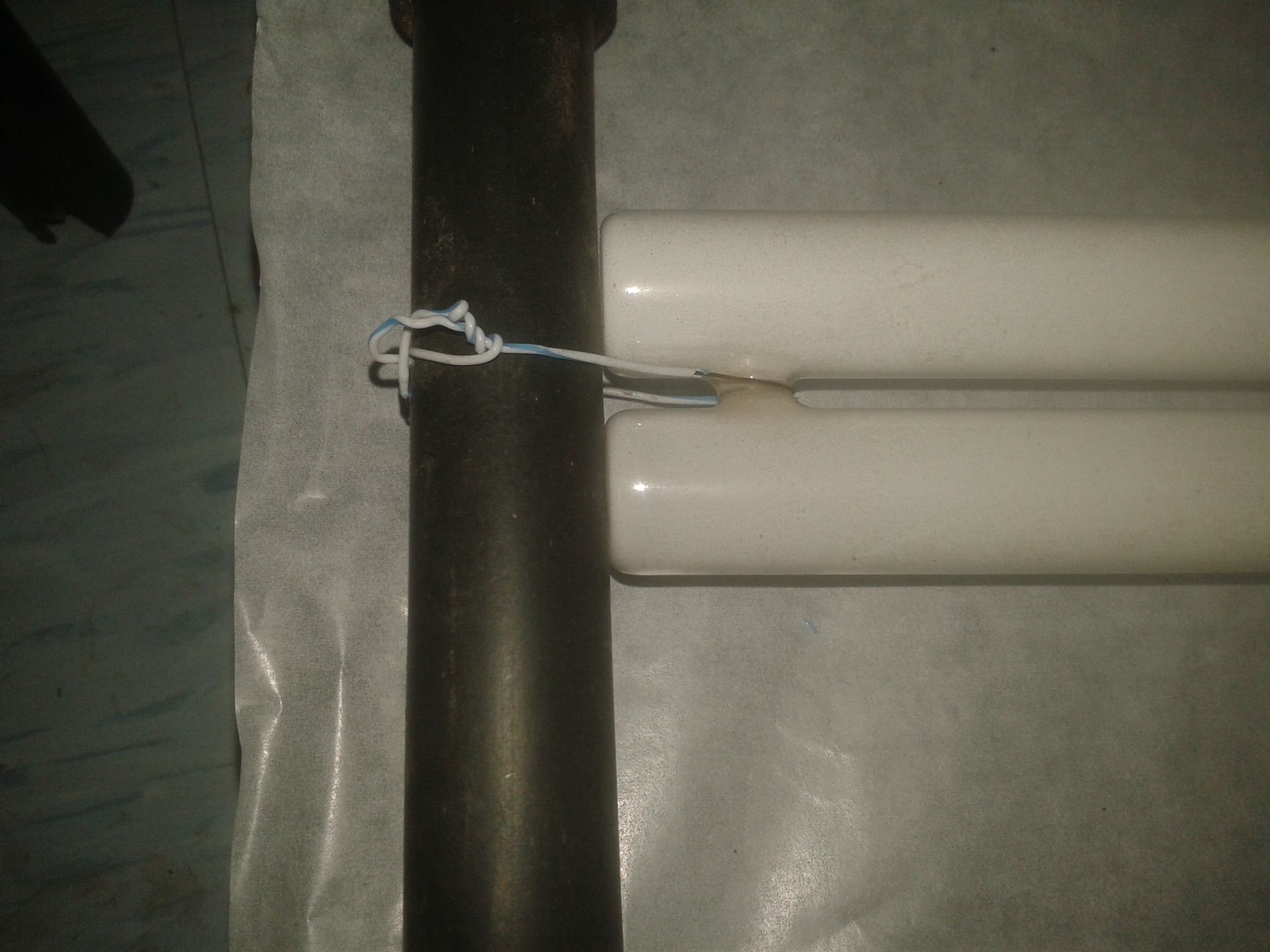 Easy DIY PLL Light Fitting for Planted Aquarium. : 7 Steps - Instructables