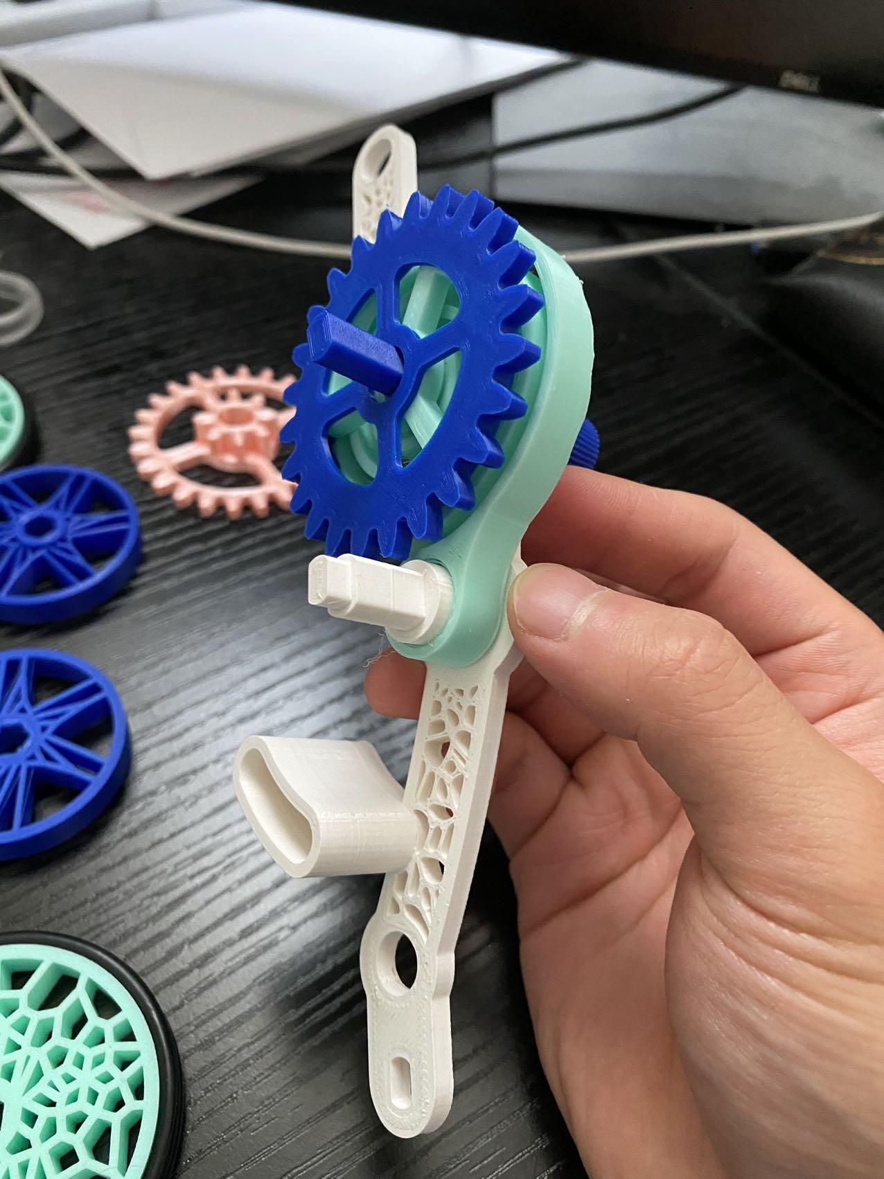 3D-Printed Stylish Wind-up Motor Car : 16 Steps (with Pictures ...