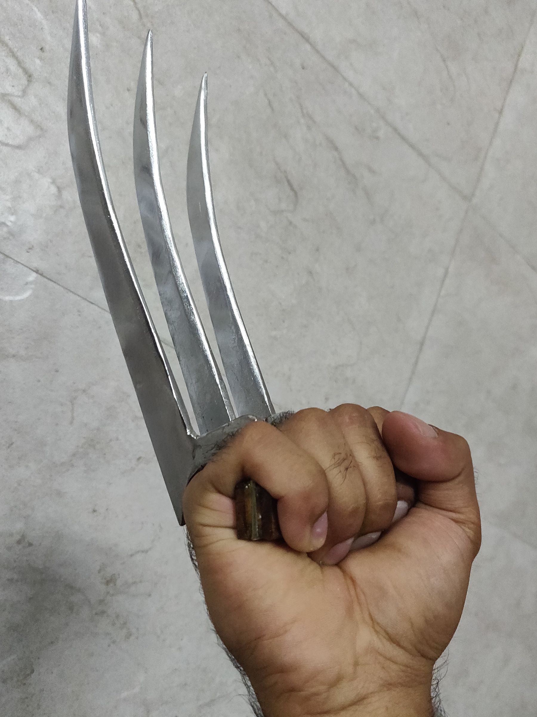 Wolverine Claws (Steel) : 5 Steps (with Pictures) - Instructables