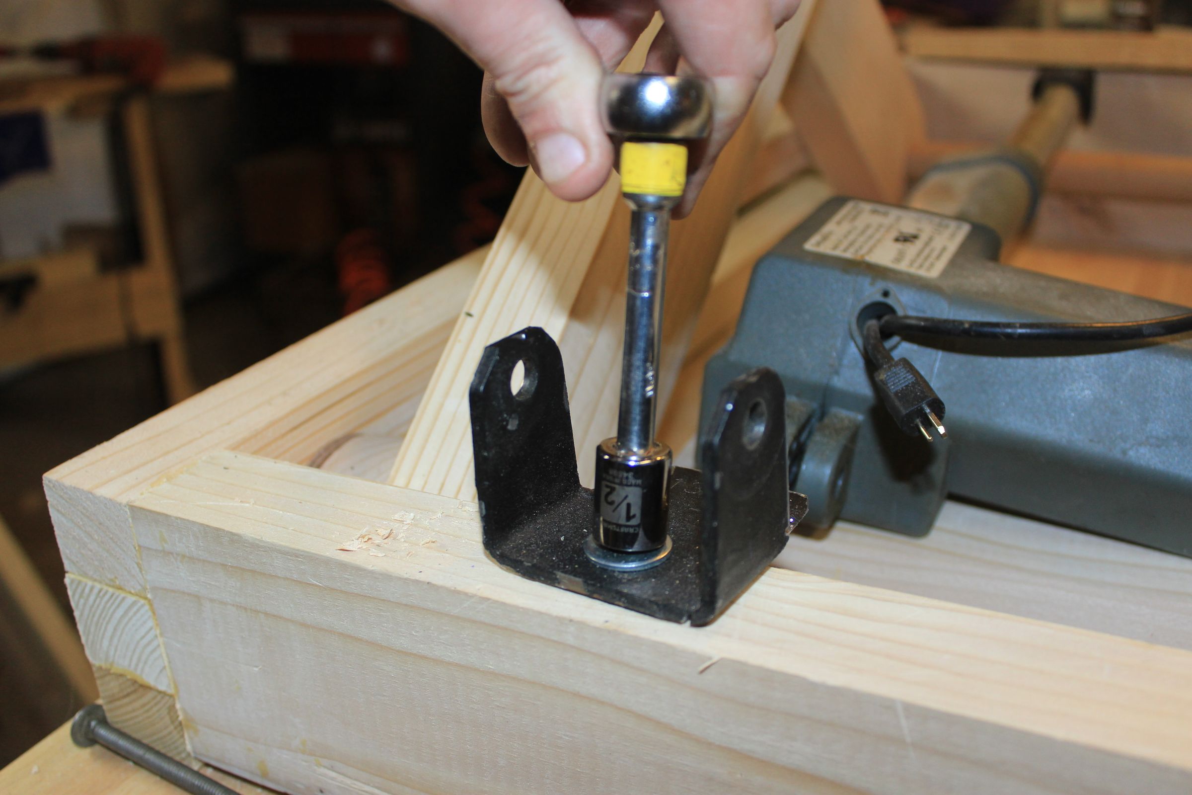 Scissor Bench - Adjustable Height, Motorized Workstation : 9 Steps ...