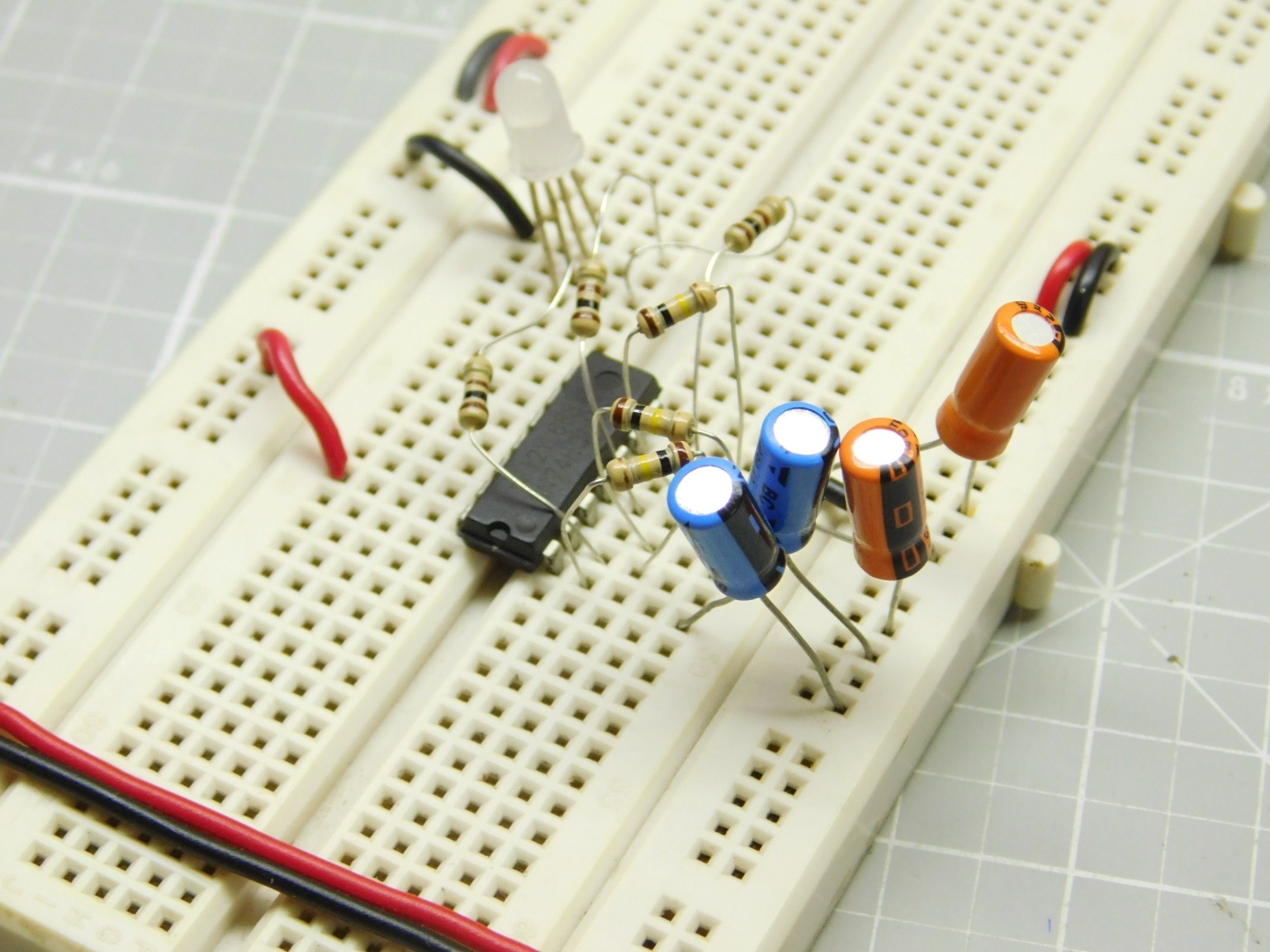 Let's Make! 5 More BreadBoard Projects for Beginners : 11 Steps (with ...
