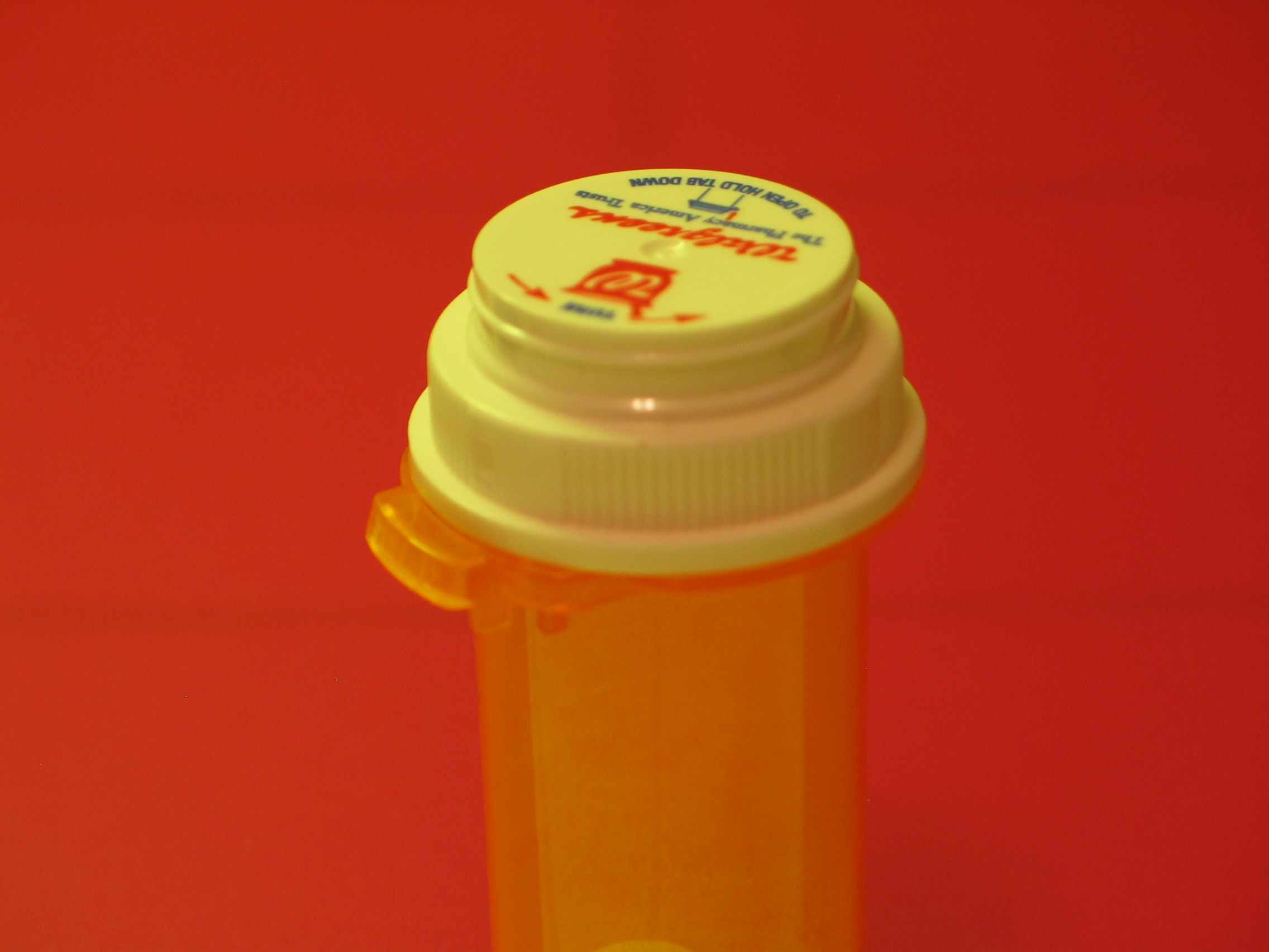 How to Make Evil Childproof Caps Easy to Open : 10 Steps (with Pictures ...
