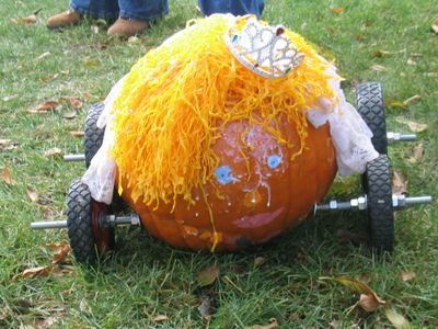 How to Build a PUMPKIN RACER With Two Parallel Independent Axles : 9 ...