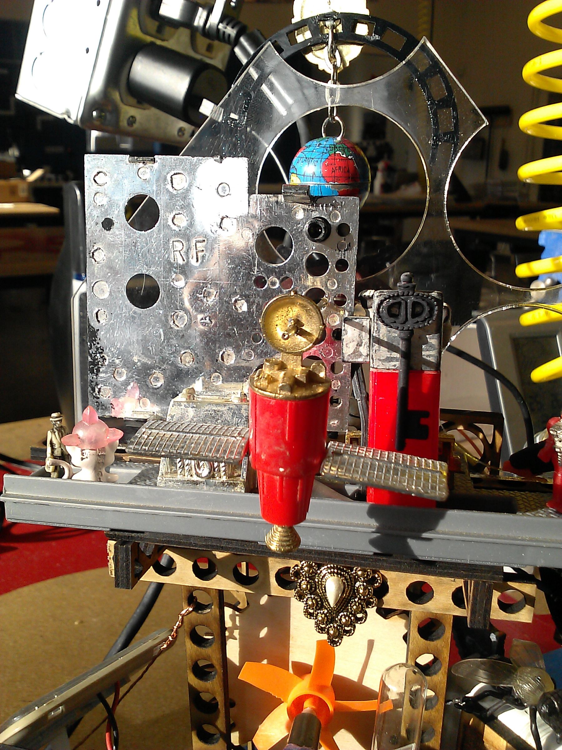 Building an 'Interocitor'-An Alien Communication Device Steampunk ...