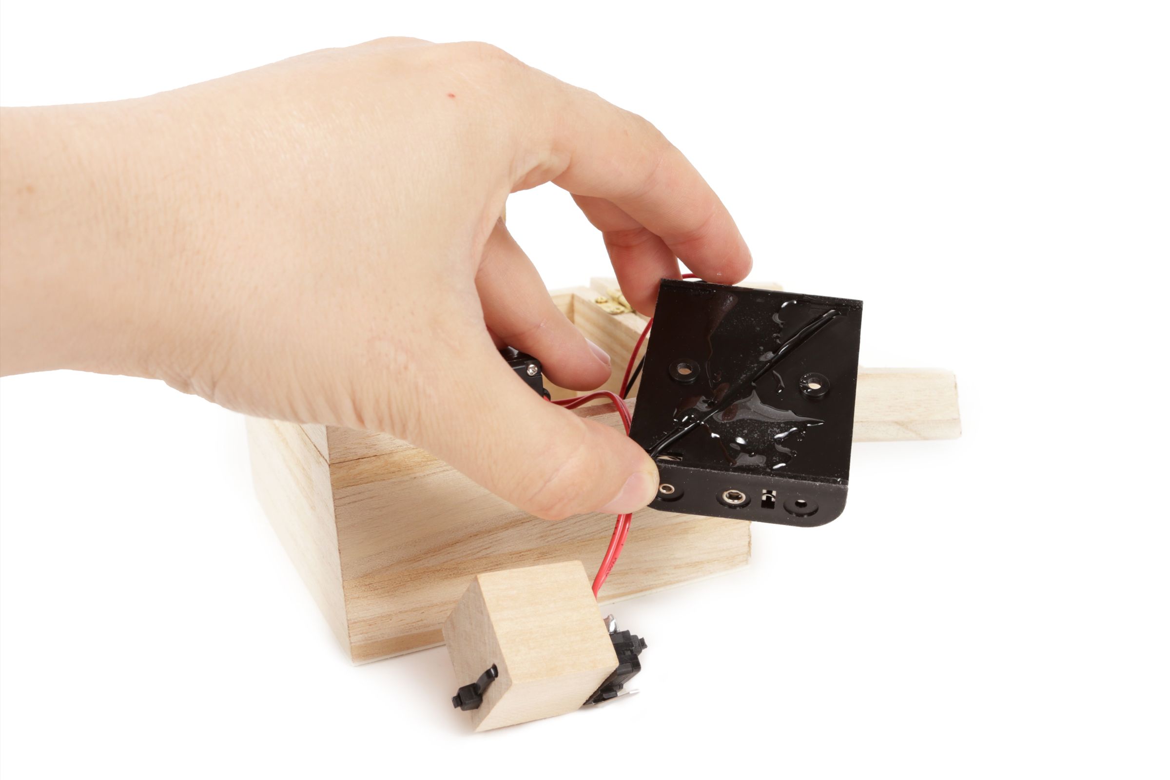 Useless Machine Instructions : 21 Steps (with Pictures) - Instructables